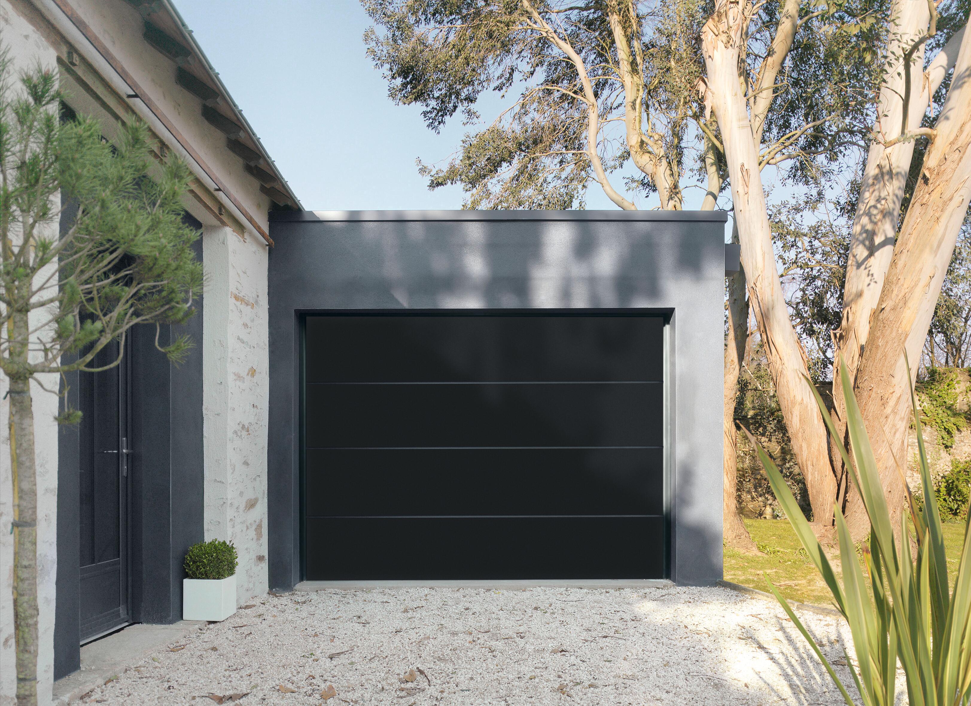 Porte de garage sectionnelle motorisée PREMIUM 212x240 noir 7021 lisse ...