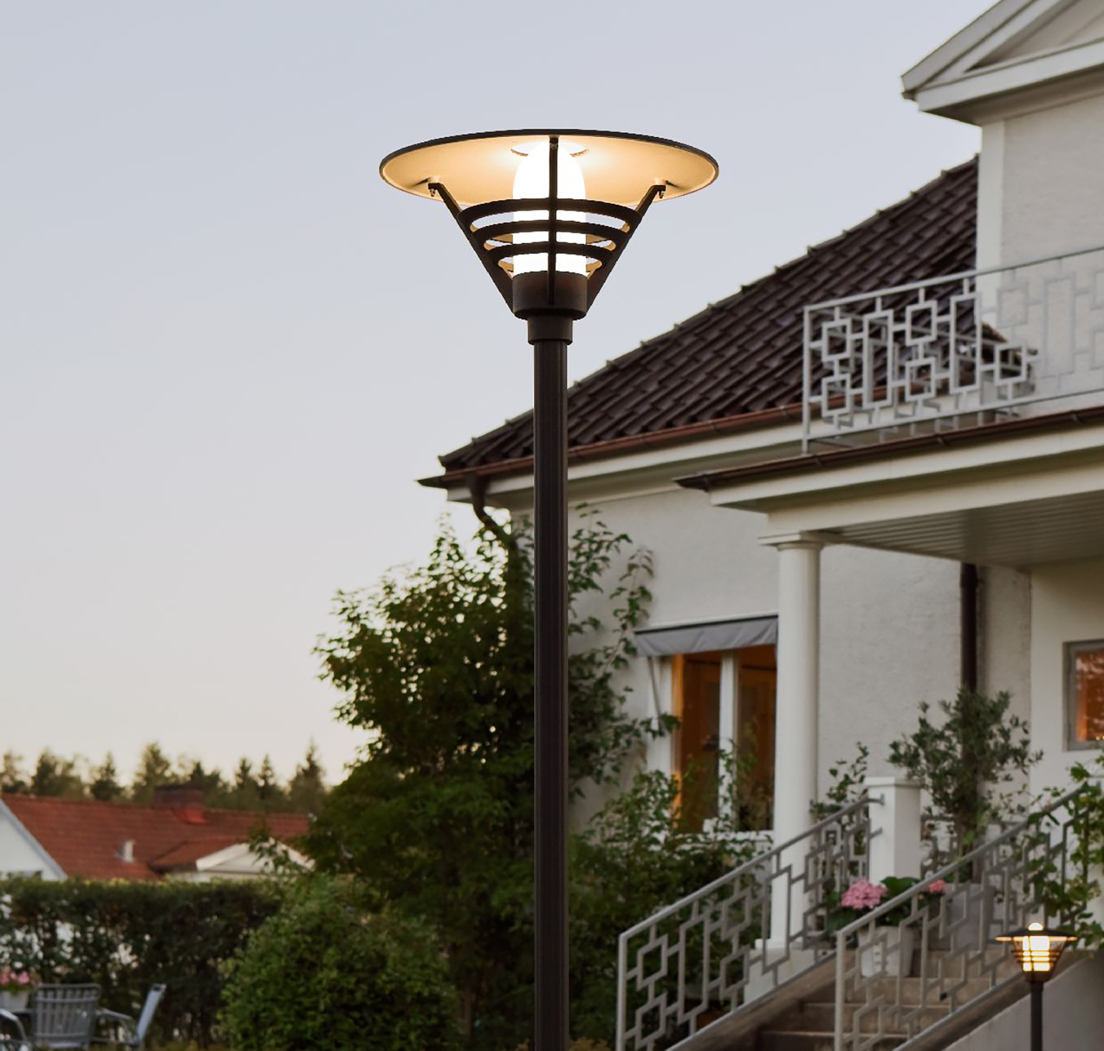 Lampadaire extérieur e27 max 60W noir Gemini KONSTSMIDE | Leroy Merlin