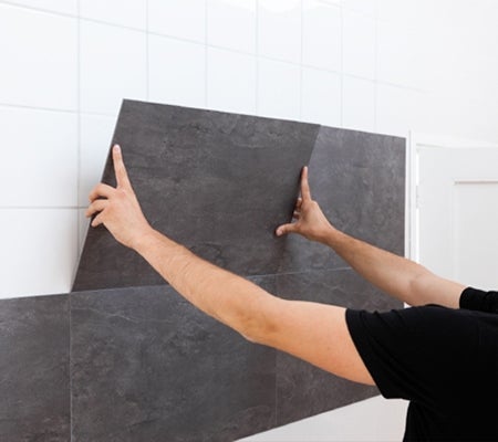 Dalle murale adhésive PVC grise mat Lyon QUICKFIX, L.70 x l.40 cm, Ep.5 ...