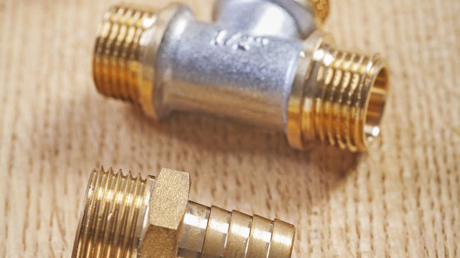 Comment choisir son outillage de plomberie ? | Leroy Merlin