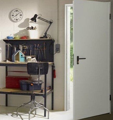 Comment choisir sa porte de service ? | Leroy Merlin