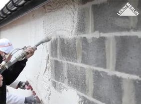 Comment réaliser un enduit extérieur monocouche ? | Leroy Merlin