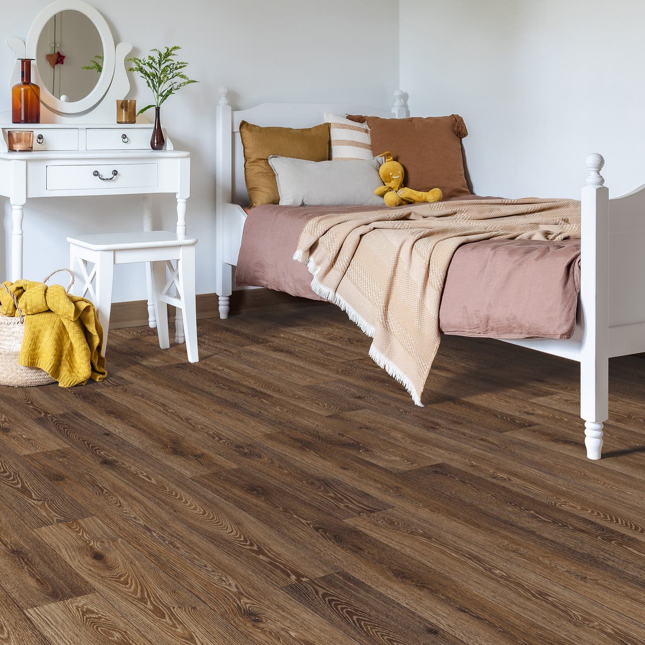 Un superbe sol en PVC imitation bois chaud | Leroy Merlin