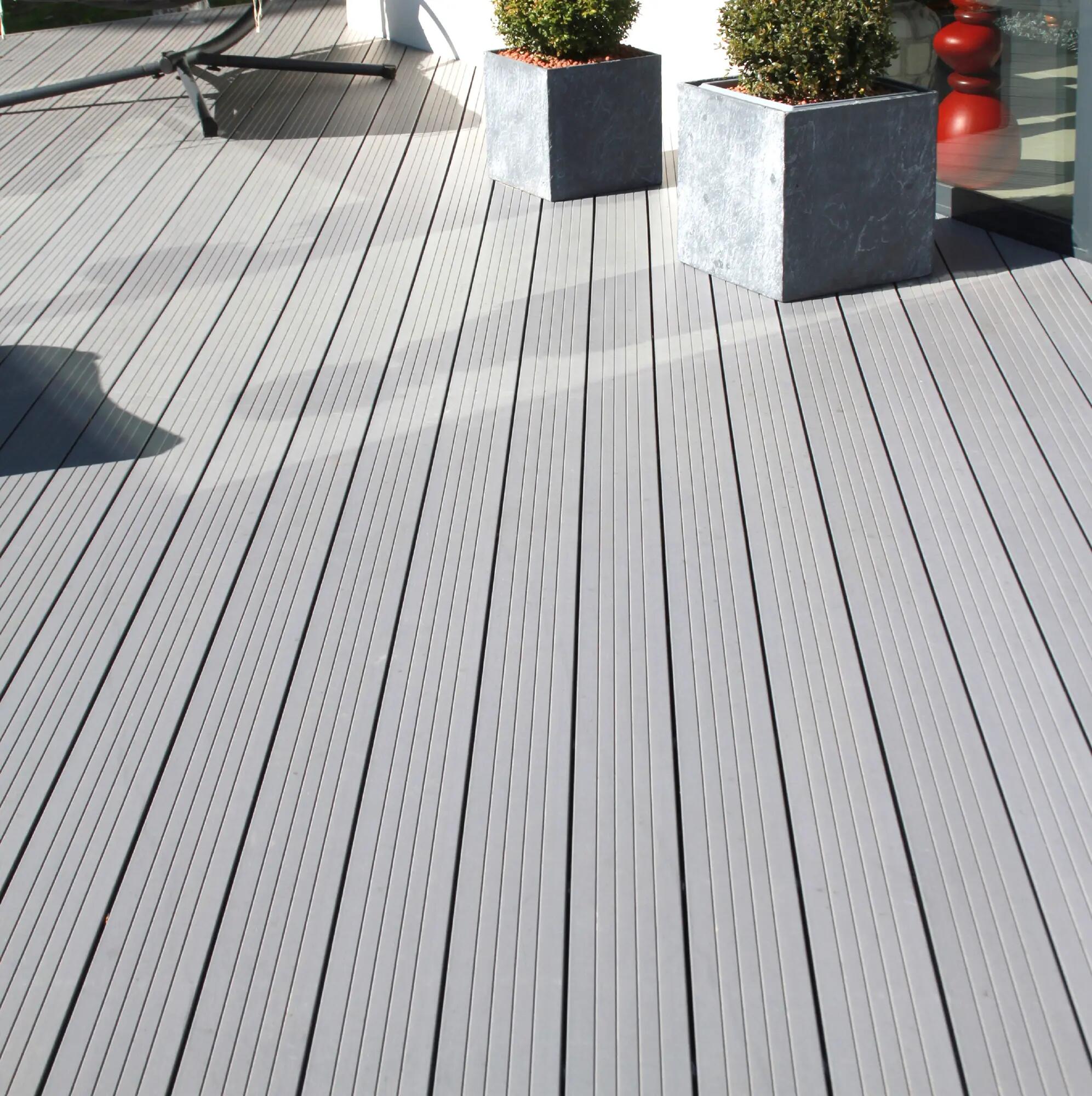 Planche composite Chausey JUST'POSE, gris clair, L.240 x l.15 cm x Ep ...