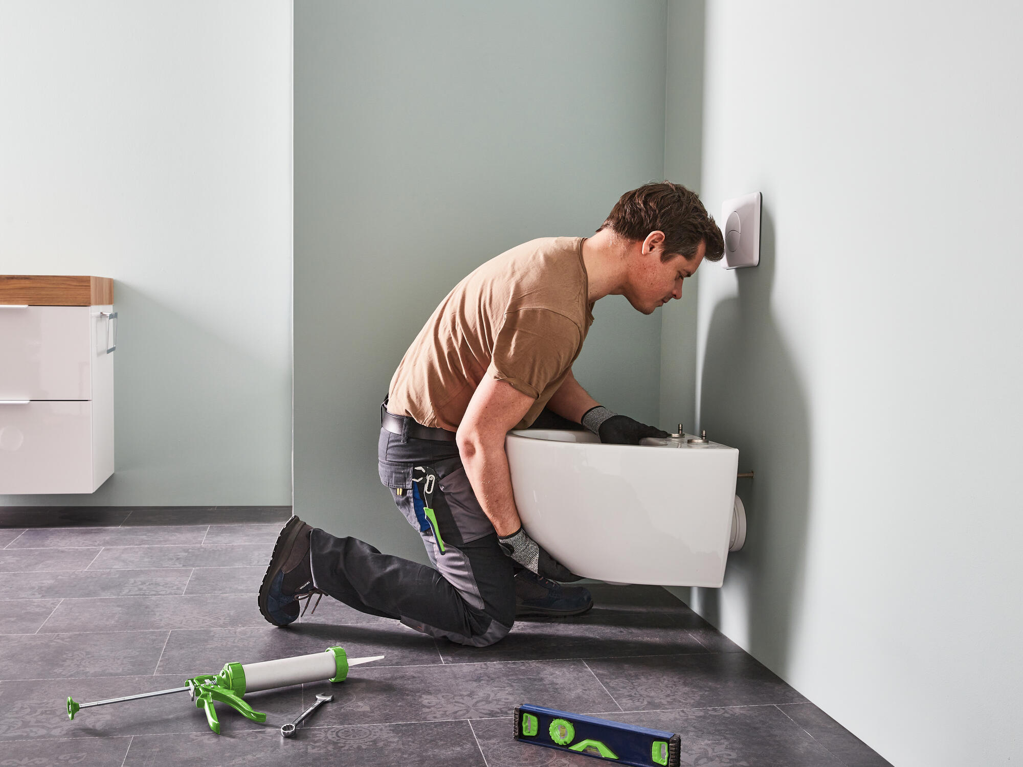 Comment installer un WC suspendu ? | Leroy Merlin