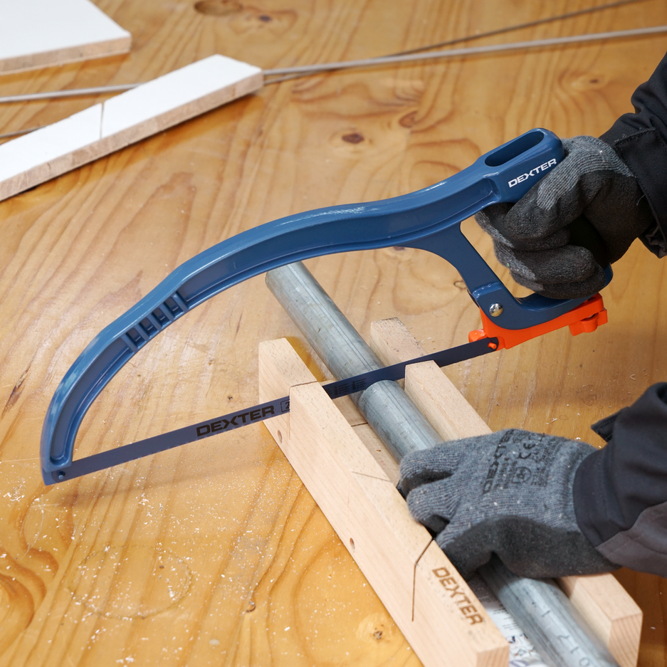 Qué es una guía para ingletar y cómo hacer corte en inglete | Leroy Merlin