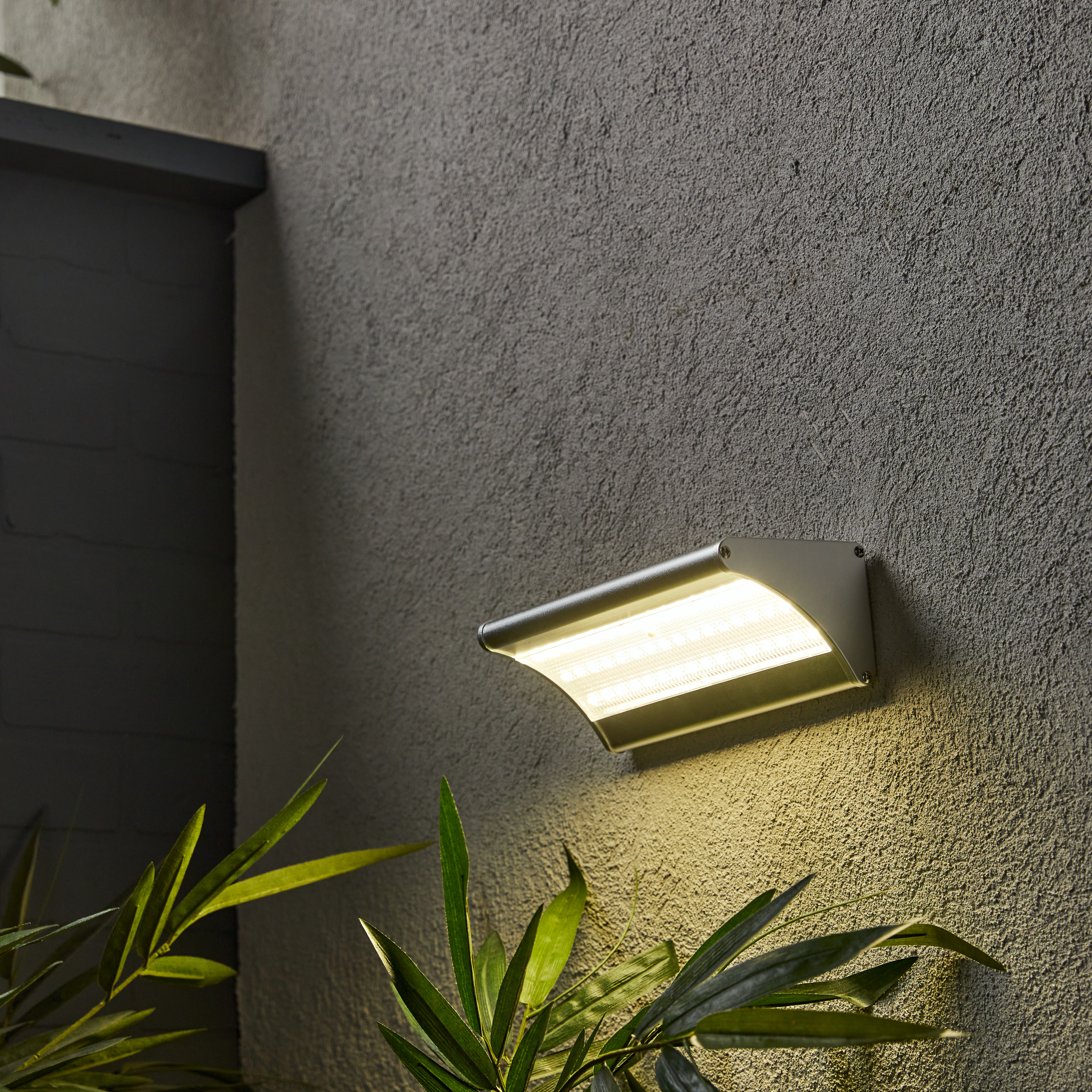 Aplique solar exterior luz LED blanco frío INSPIRE Gela aluminio gris ...