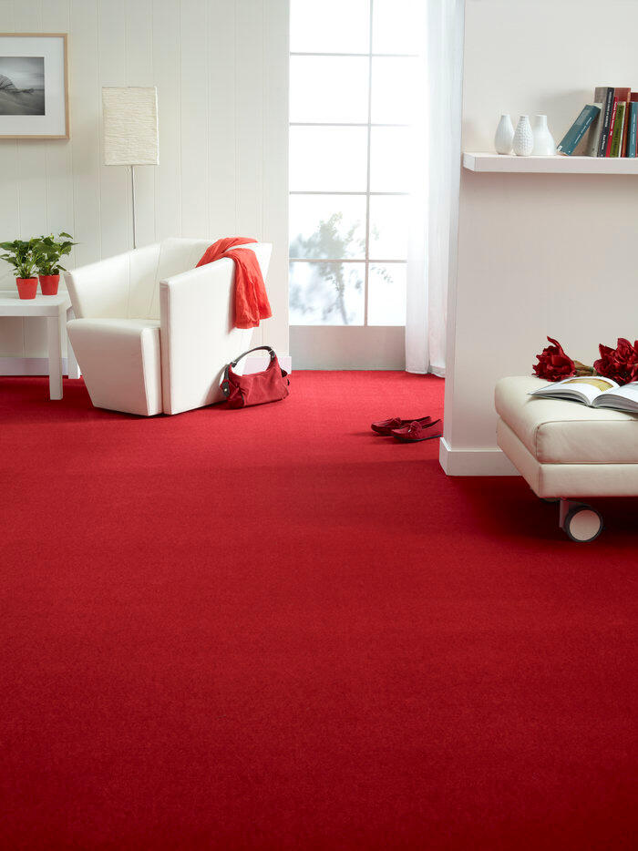 Moquette velours uni rose strawberry, Noblesse, rouleau l.4 m | Leroy ...