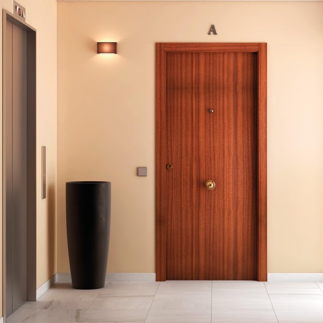 Puertas de sapelly: resistencia y fácil instalación