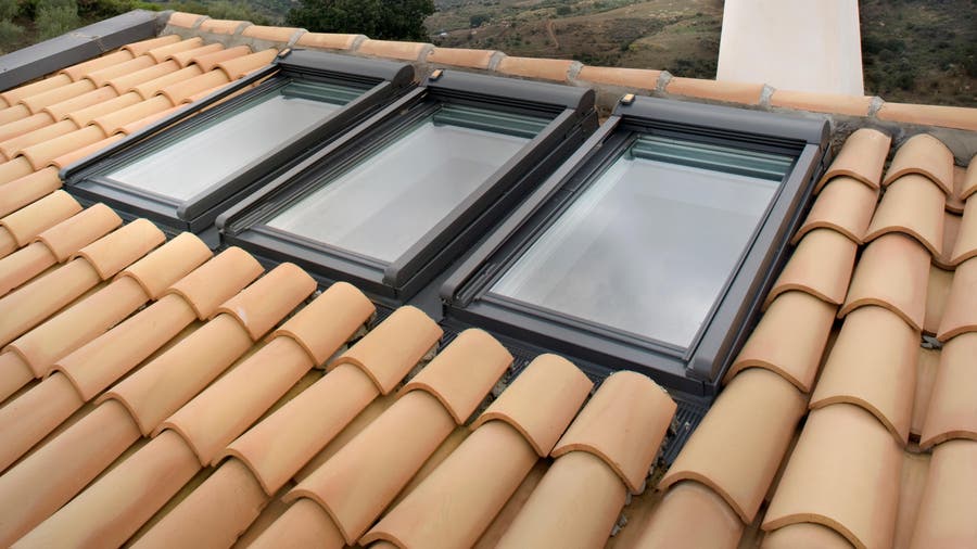 Ventanas de techo: luz y confort en buhardillas | Leroy Merlin