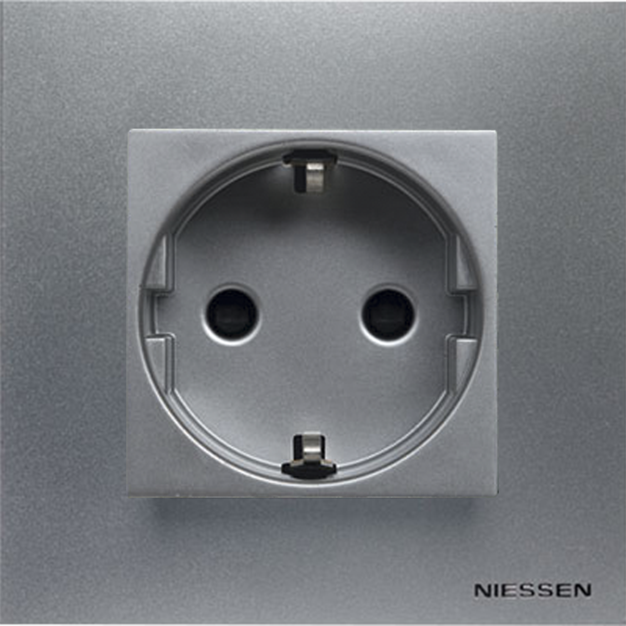 Pack de enchufe y marco Zenit plata | Leroy Merlin