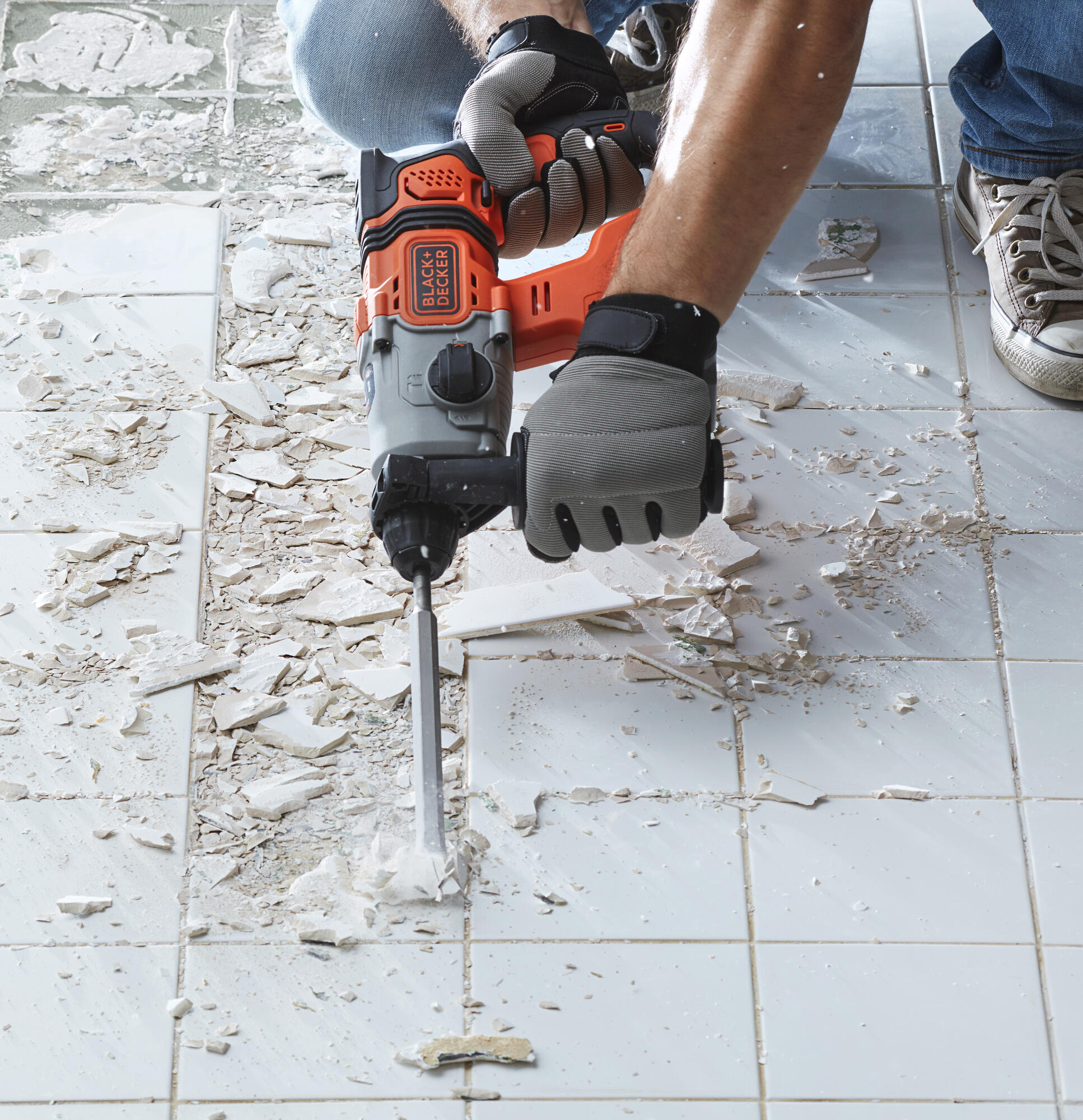 Martillo BLACK+ DECKER bcd900e2k 1,2j sds-plus 2 bat 18v 2.5ah | Leroy ...