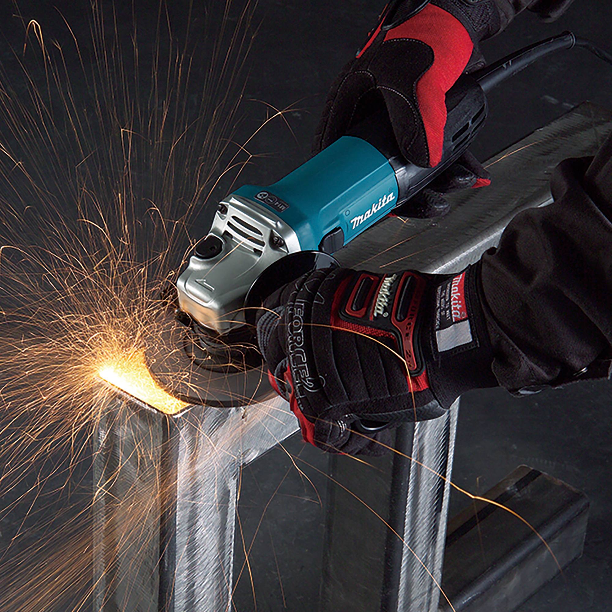 Amoladora con cable MAKITA Ga4530R 720W disco 115mm | Leroy Merlin