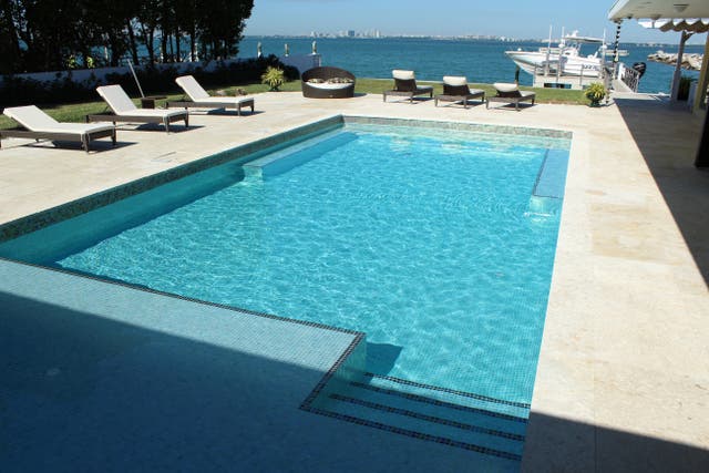 Cómo elegir gresite para piscinas | Leroy Merlin