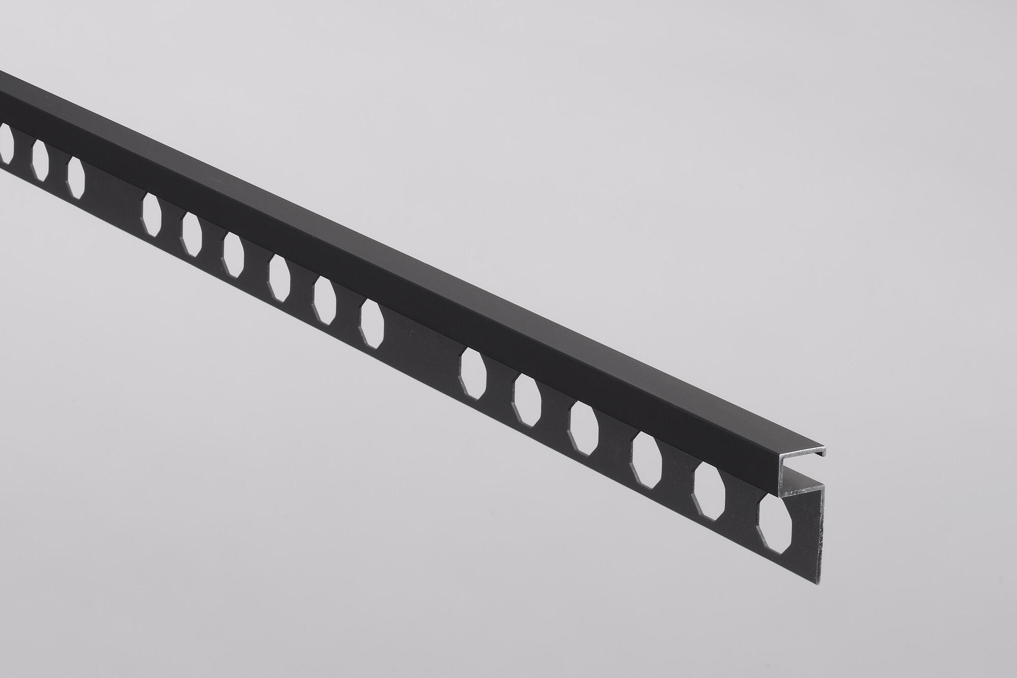 Perfil de esquina interna de aluminio Negro Brillo-124 2.55m x1.2cm ...