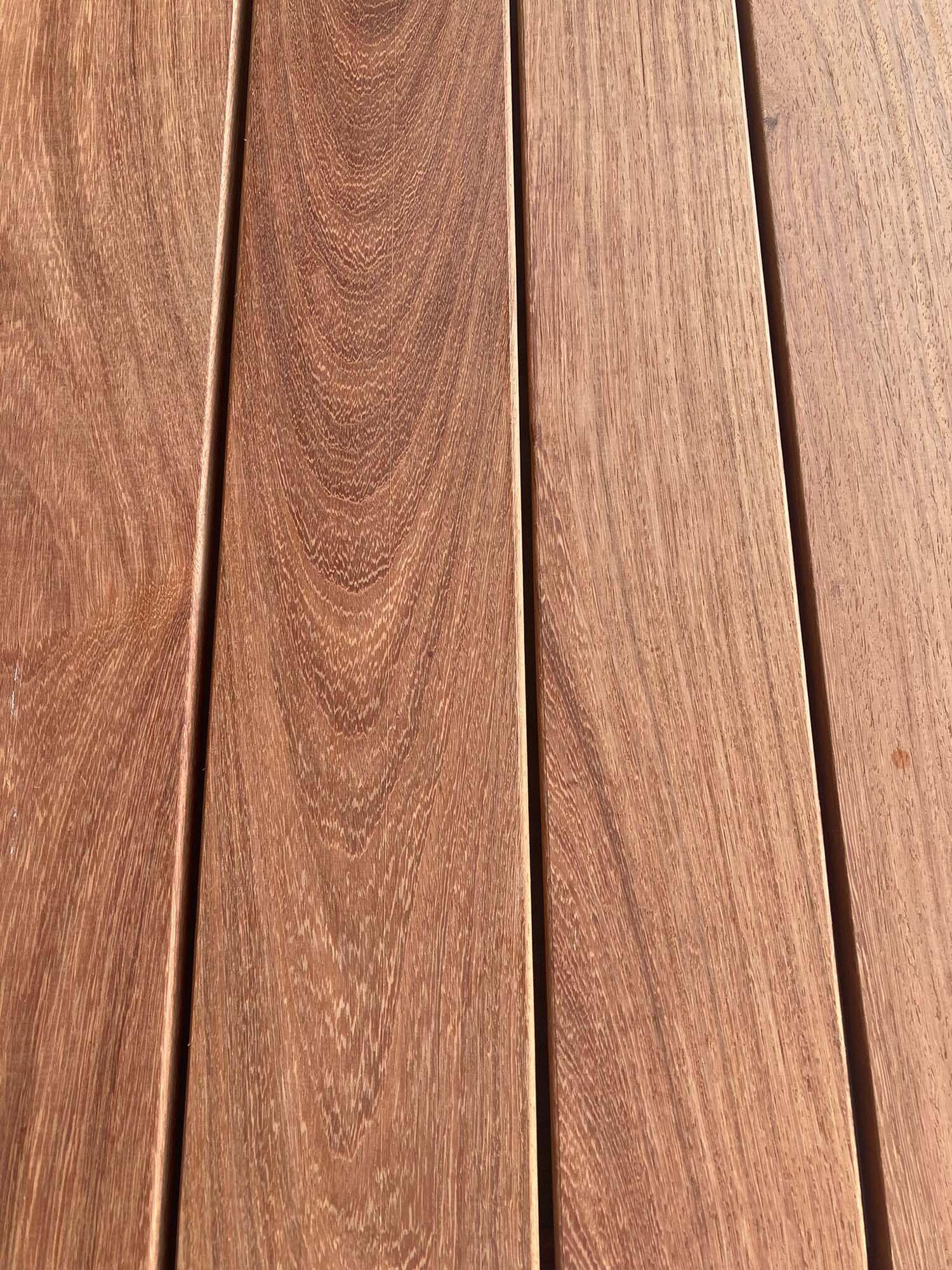 Lama de madera Machiche marrón 14.5x210 cm y 21 mm | Leroy Merlin