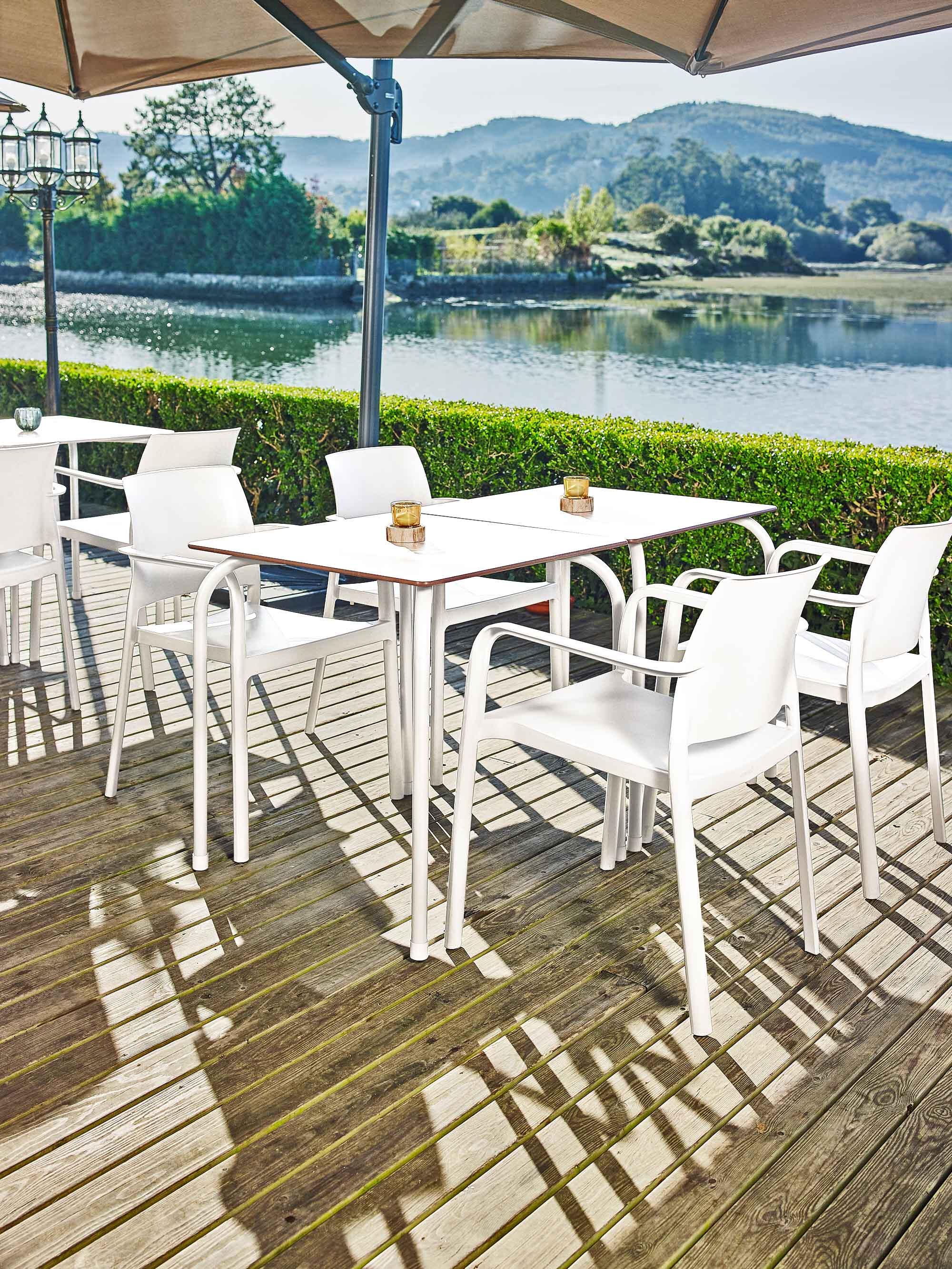 Conjunto de muebles de exterior de aluminio Rodas Hostel | Leroy Merlin