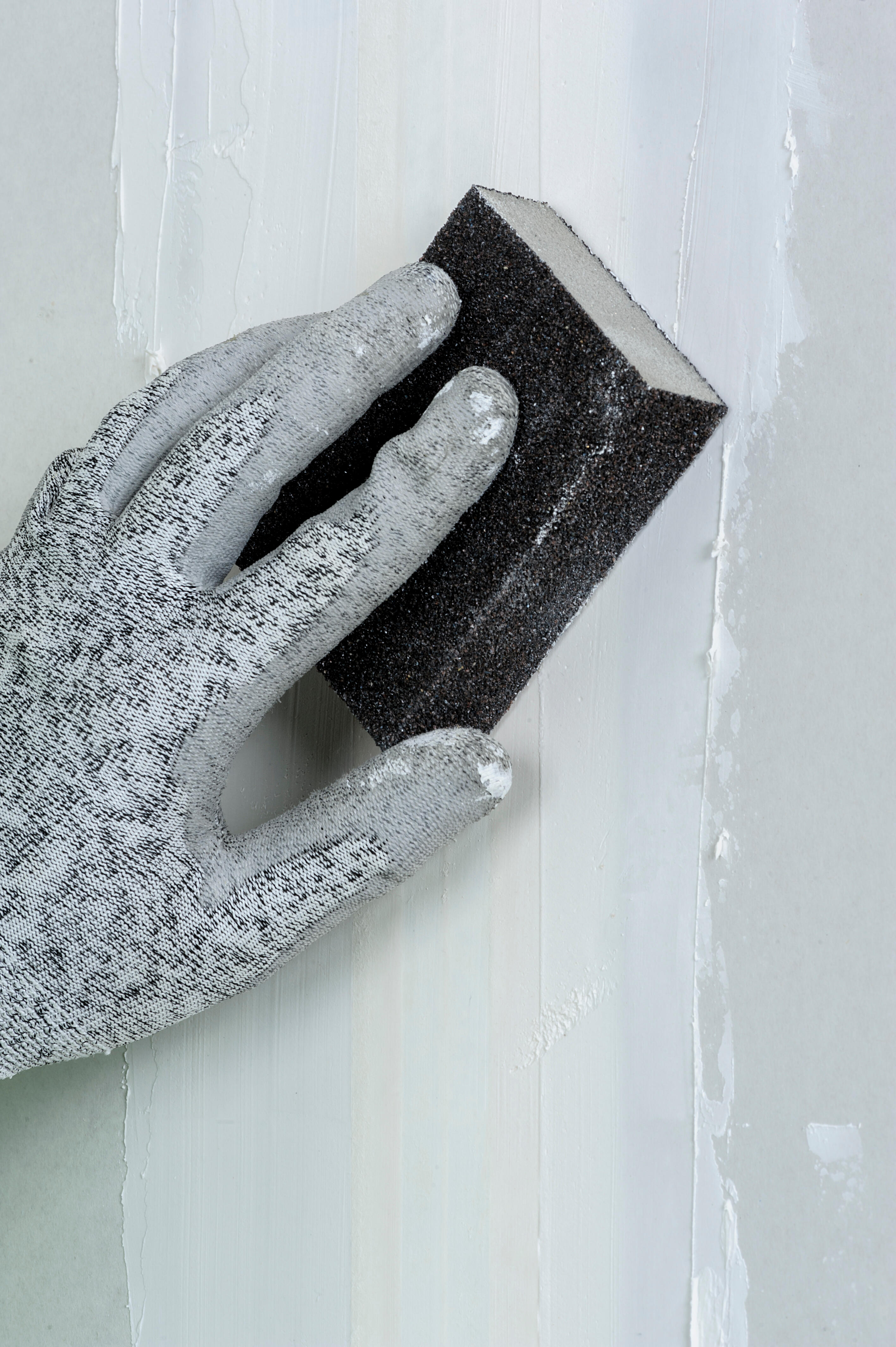 ¿Cómo se prepara el yeso? | Leroy Merlin