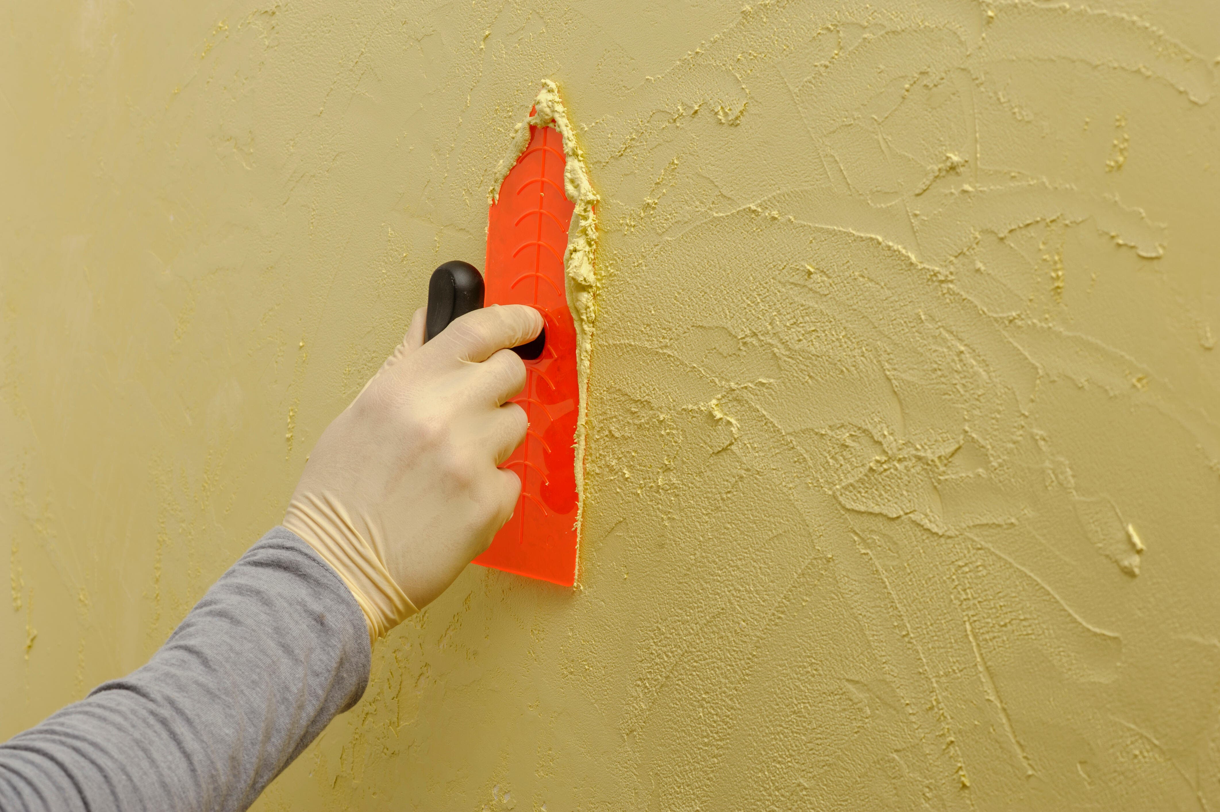 Cómo hacer un acabado rústico en una pared | Leroy Merlin