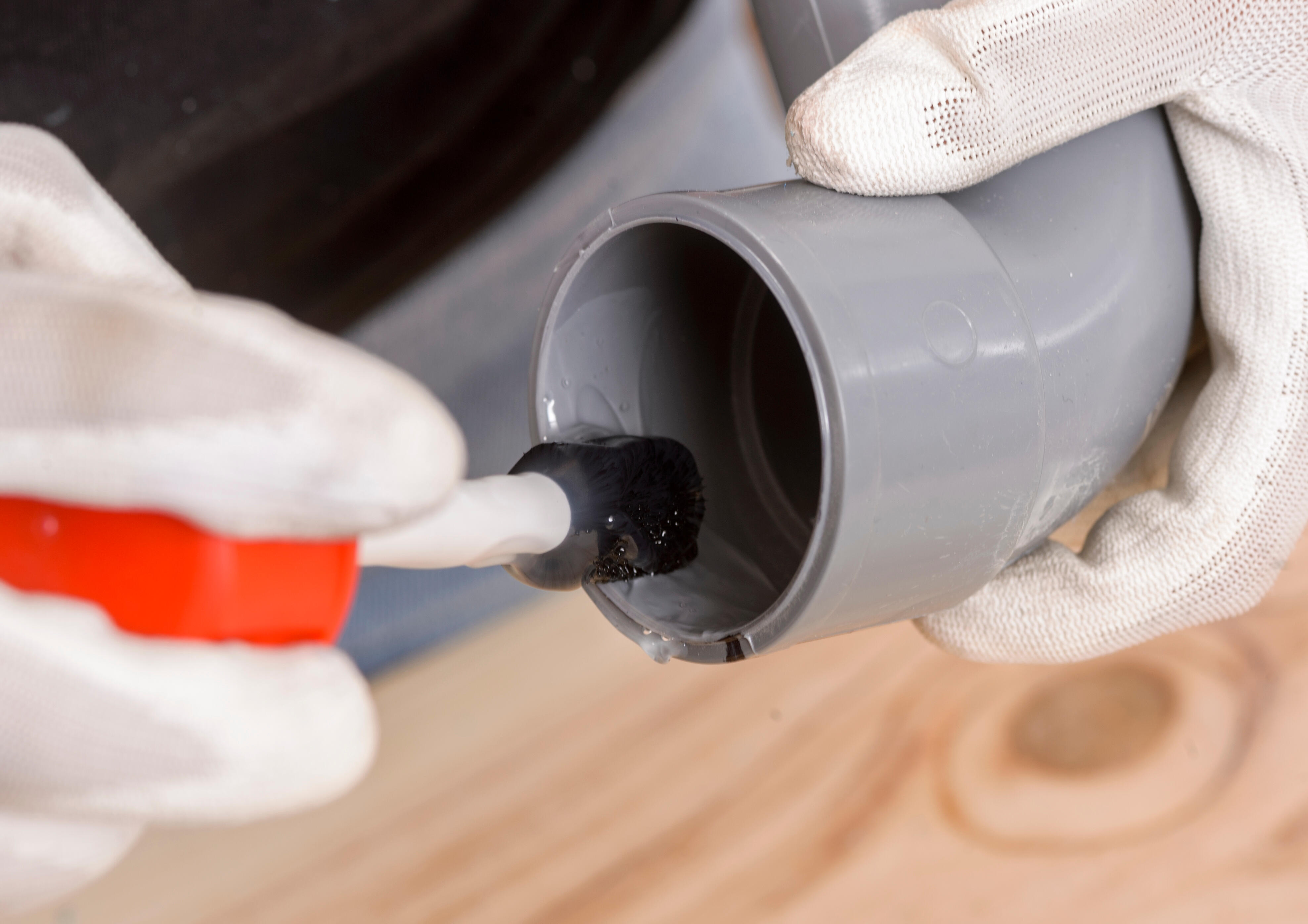 Cómo unir piezas de PVC | Leroy Merlin