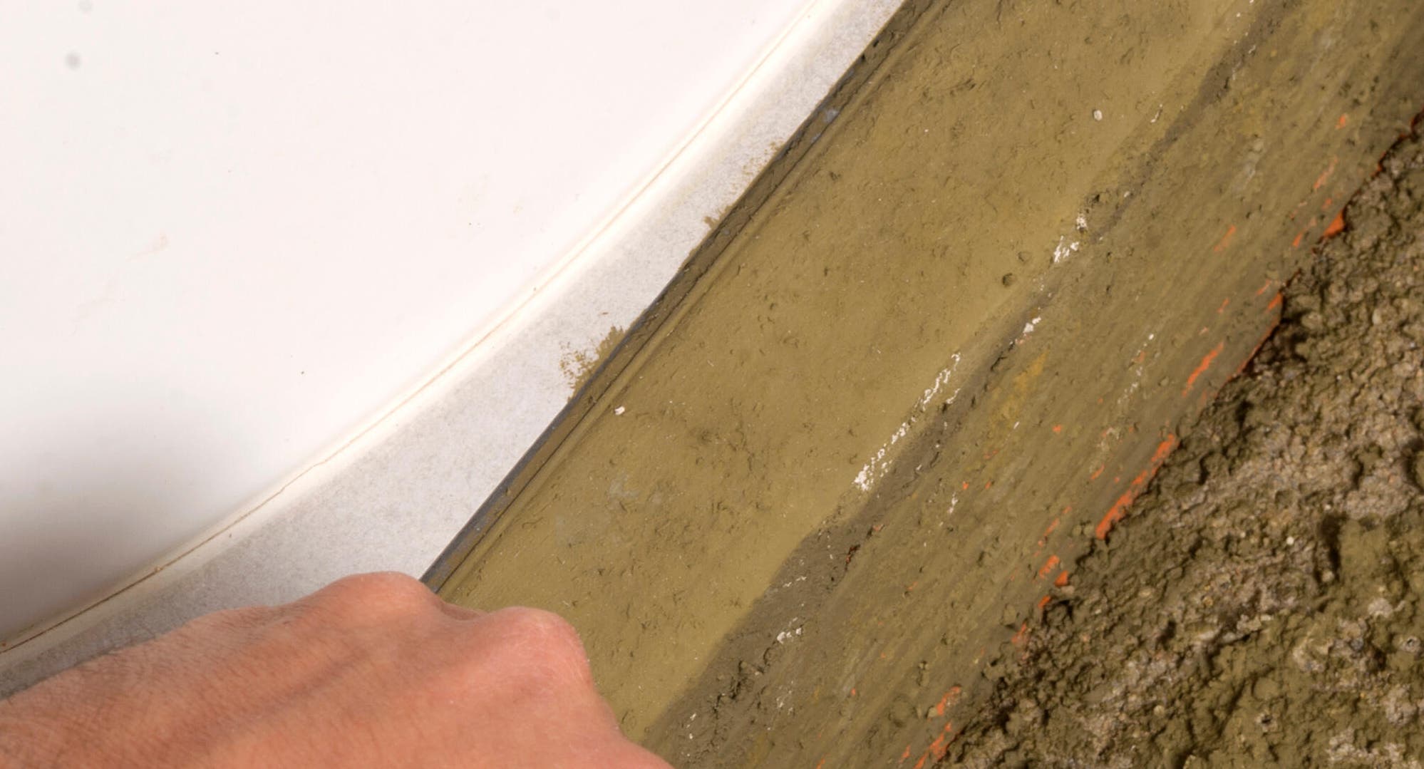 Cómo colocar un bote sifónico | Leroy Merlin