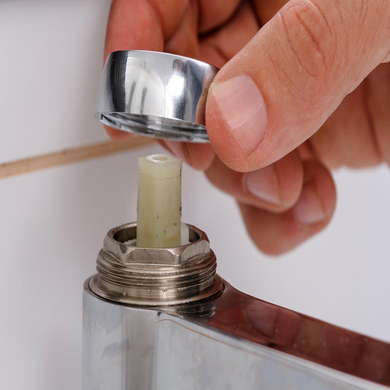 Cómo reparar un grifo monomando | Leroy Merlin