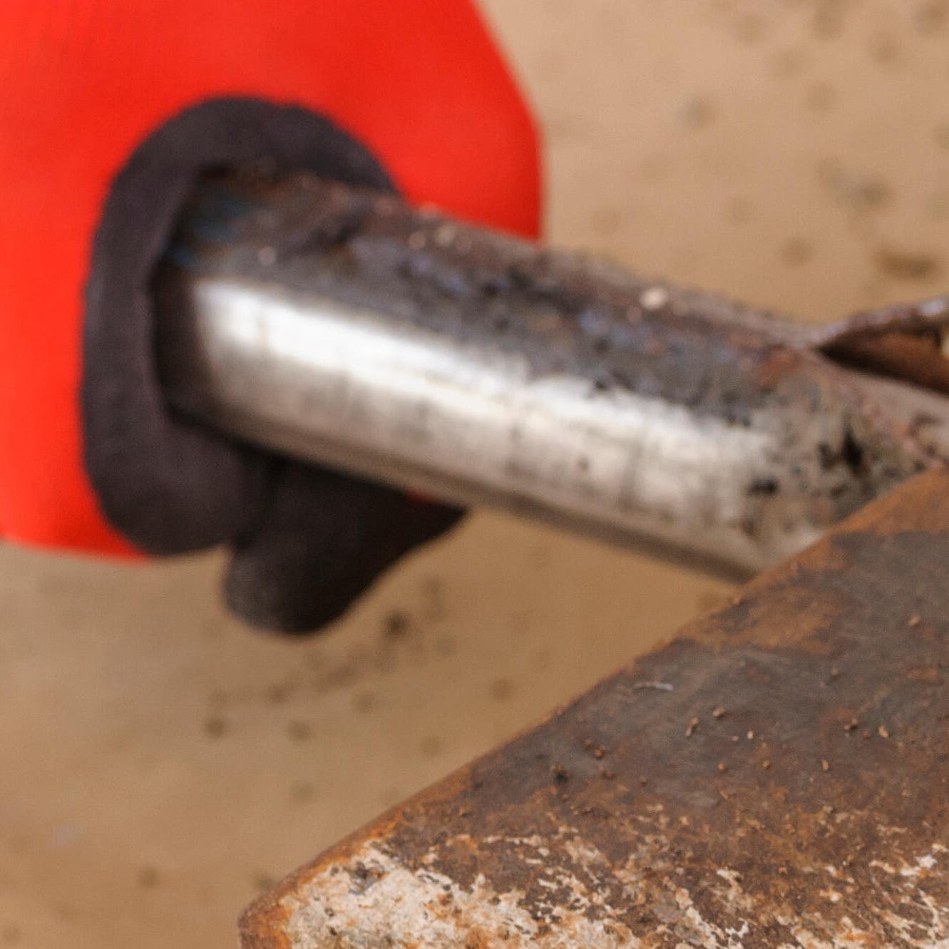 Cómo Pintar Y Repintar Metales De Interior Leroy Merlin