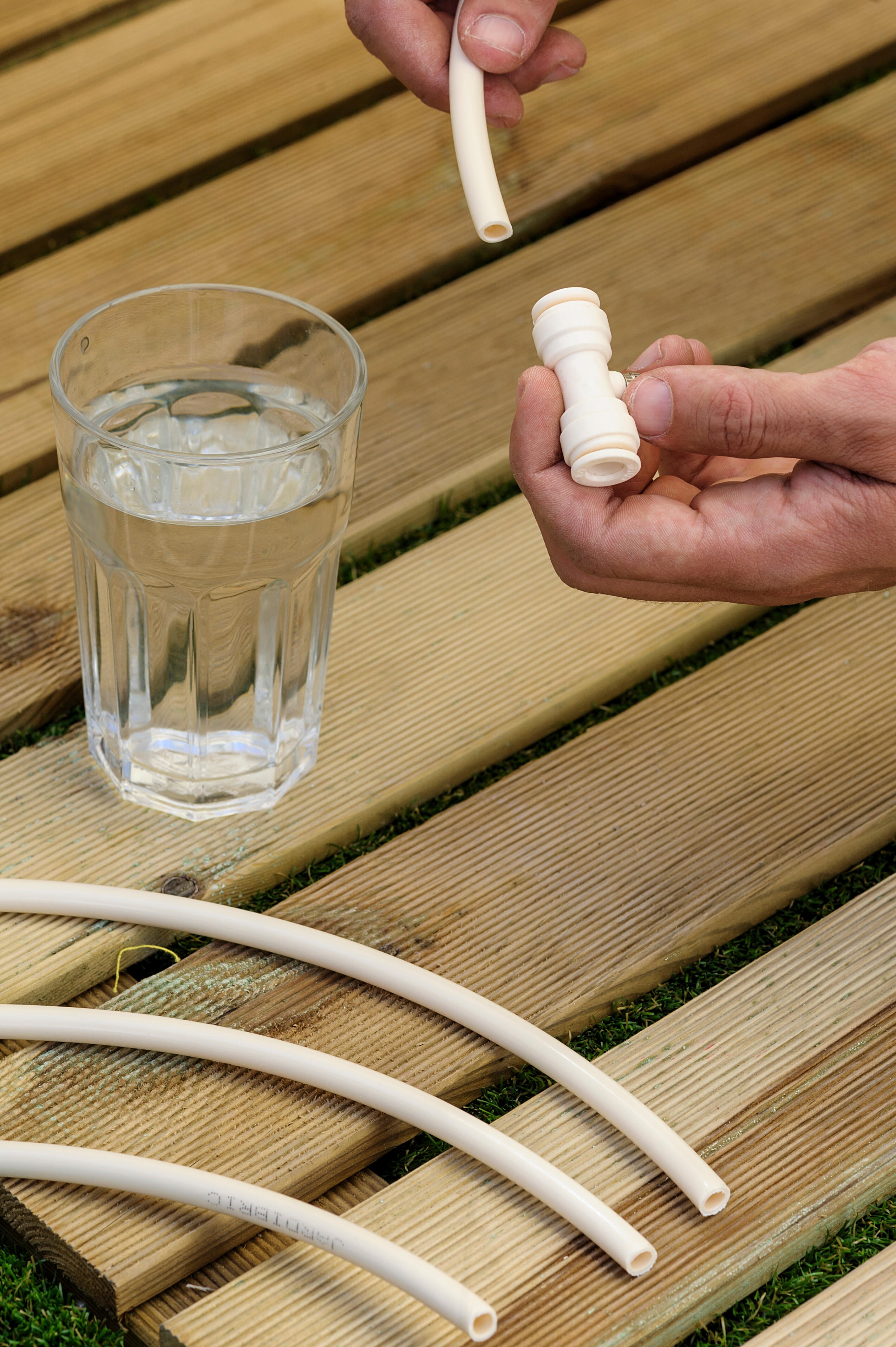 Cómo colocar un refrescante sistema de nebulización | Leroy Merlin