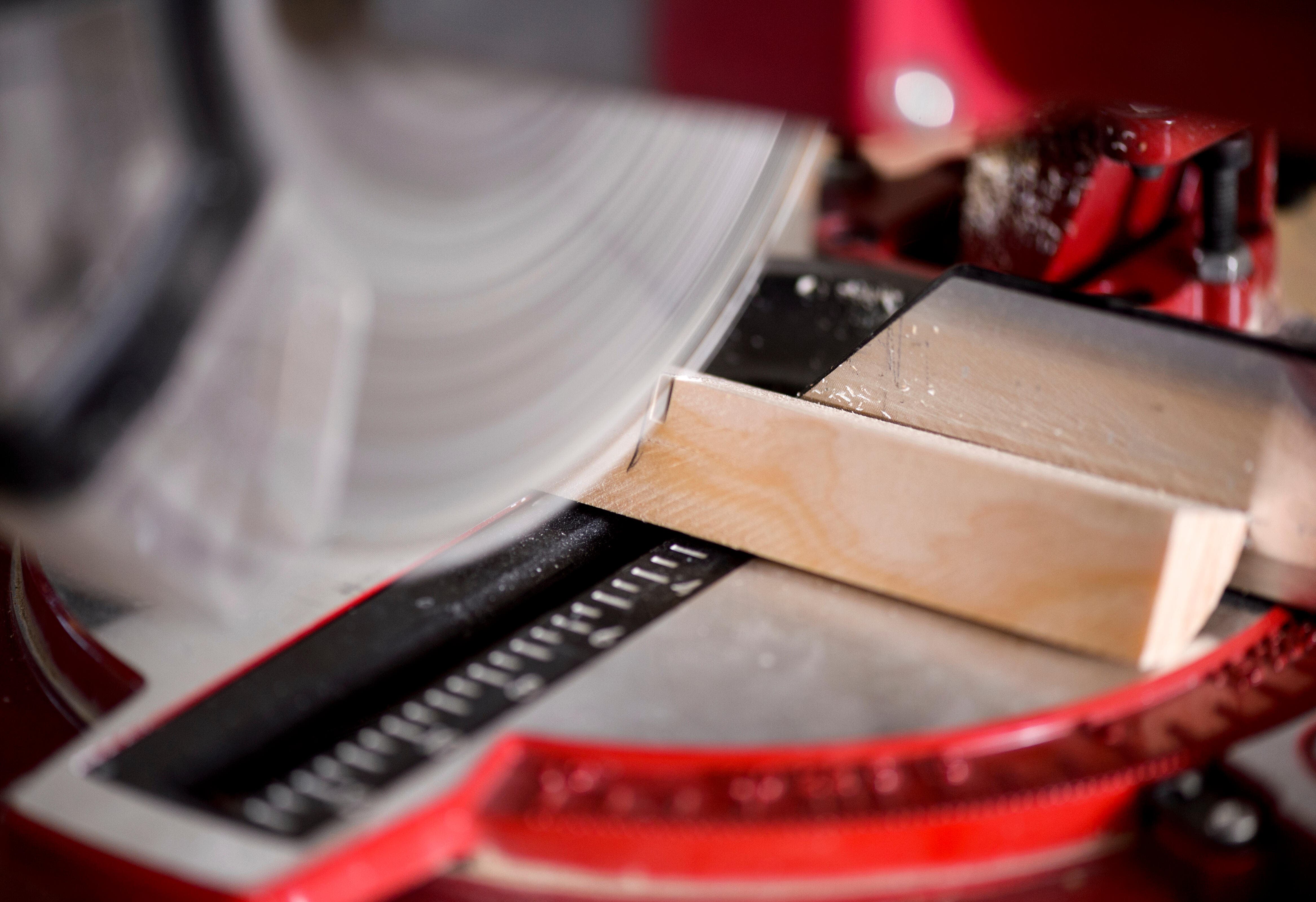 Cómo colocar una encimera de madera | Leroy Merlin