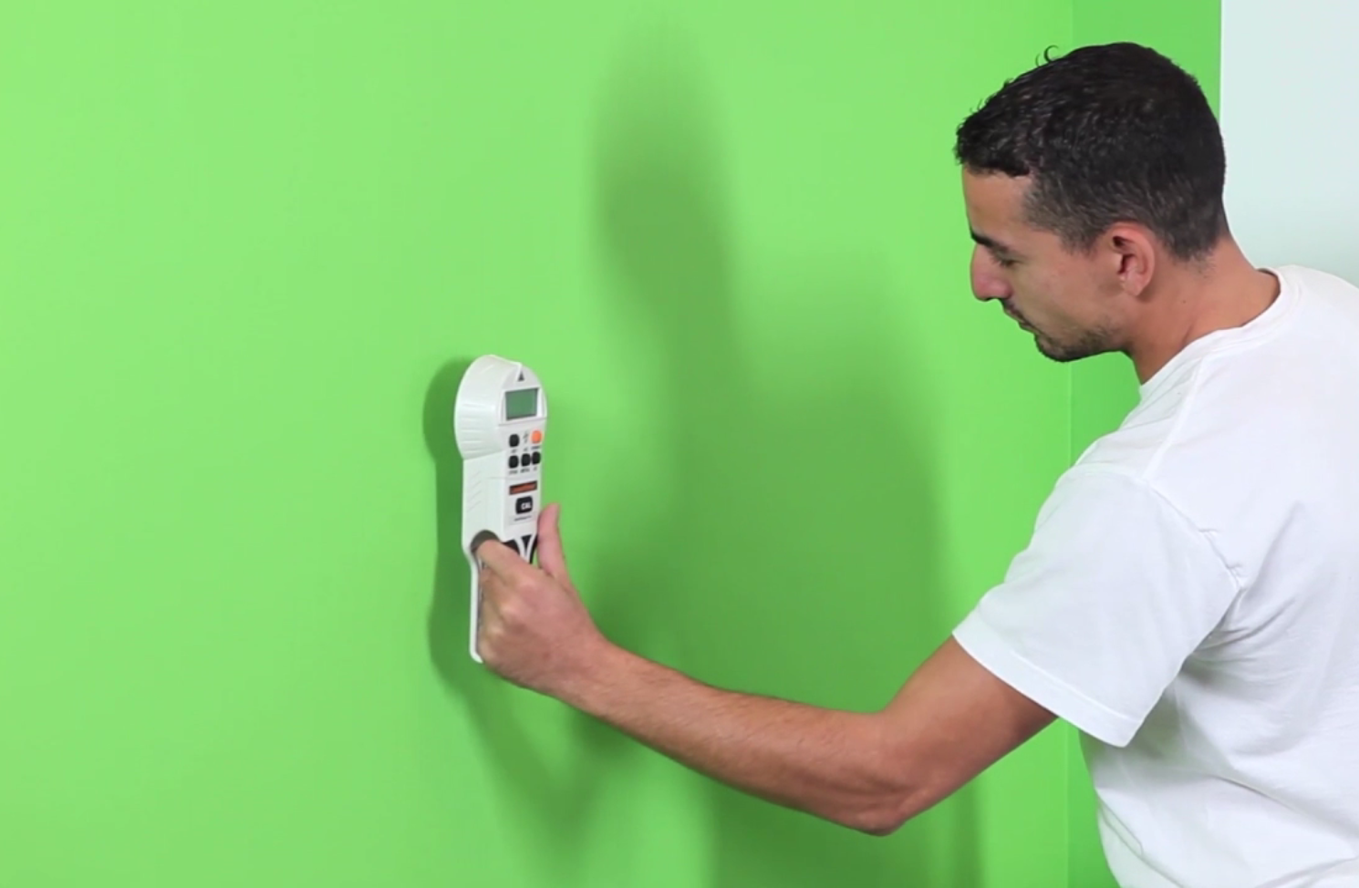 Cómo hacer una roza en la pared | Leroy Merlin