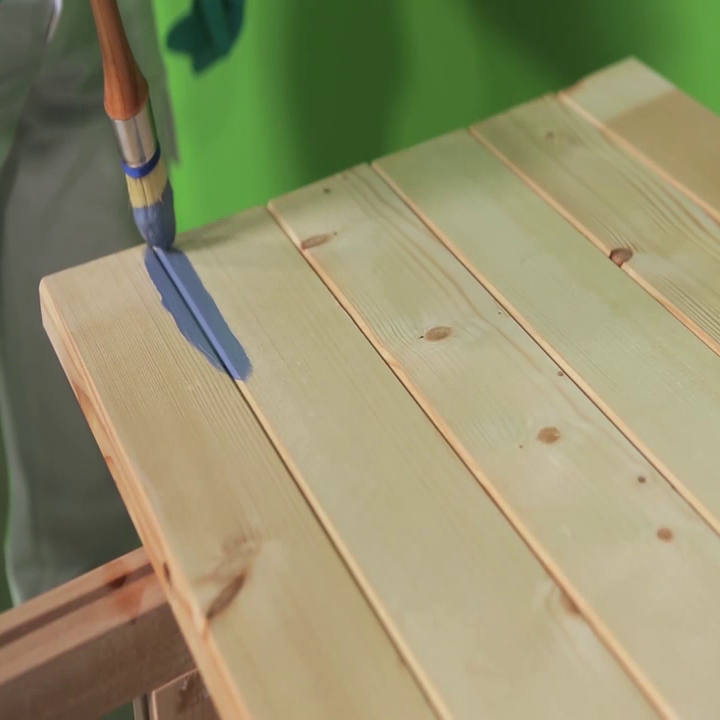 Cómo pintar la madera de exterior | Leroy Merlin