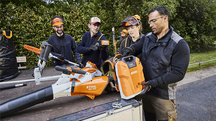 AP SYSTEM - Outils à batterie STIHL | Leroy Merlin