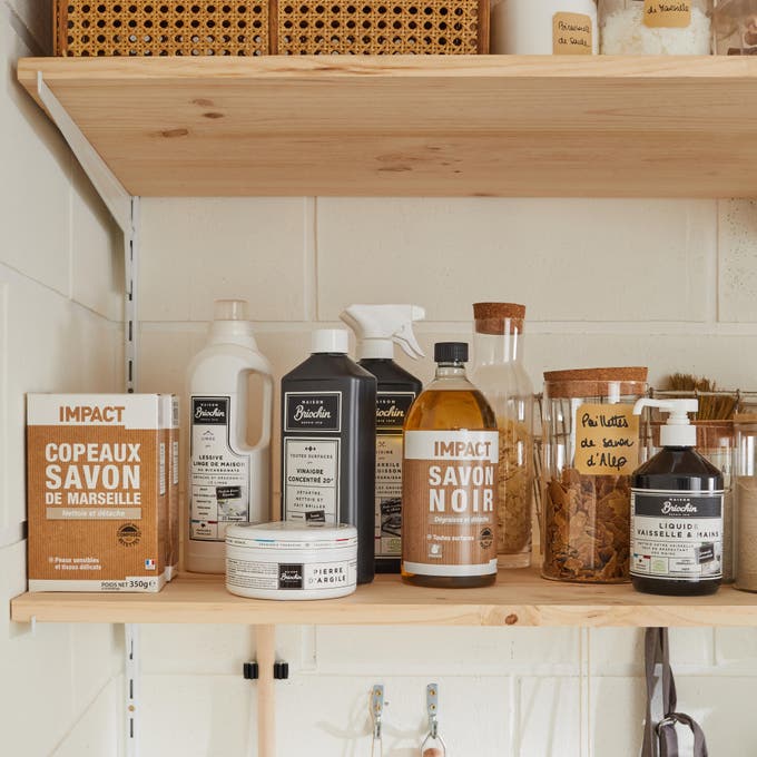 Un cellier bien aménagé dans le garage | Leroy Merlin