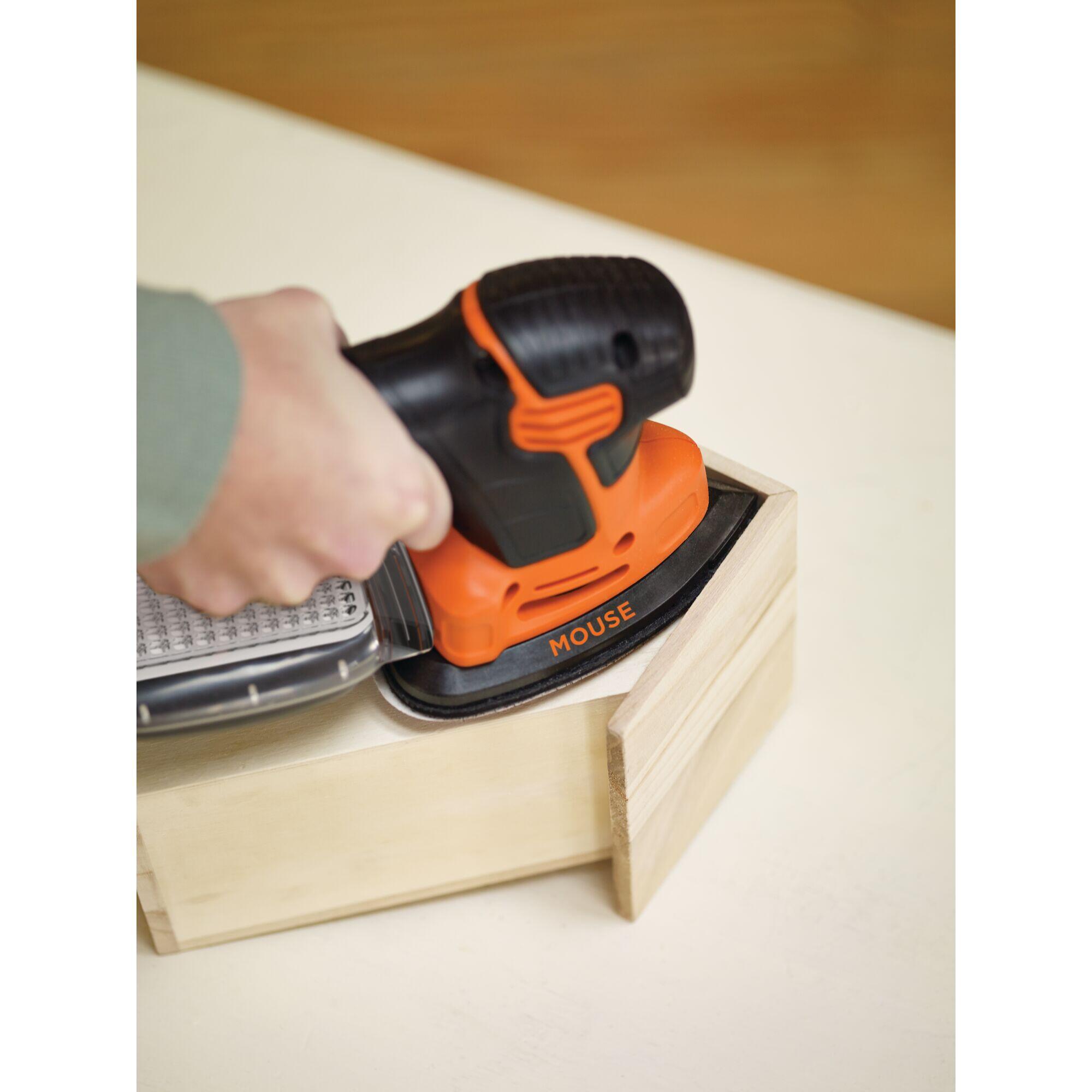 Ponceuse multifonction filaire BLACK + DECKER KA2000, 120 W | Leroy Merlin