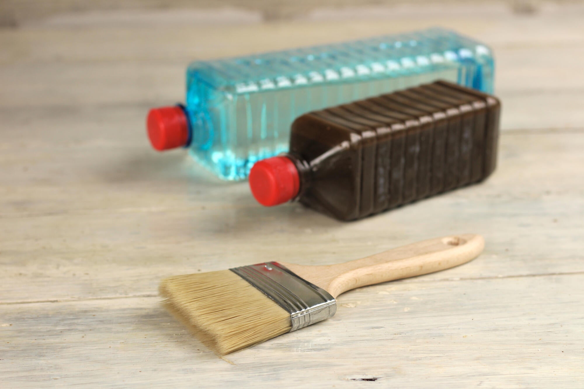 Come scegliere alcool, acquaragia o altro tipo di solvente | Leroy Merlin
