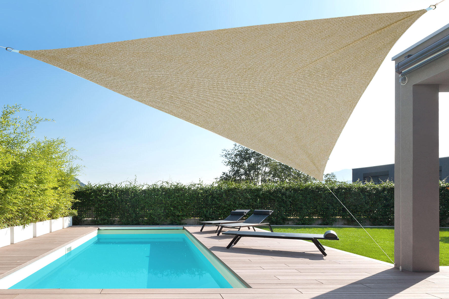 Voile d'ombrage triangulaire sable L.270 x l.270 cm | Leroy Merlin