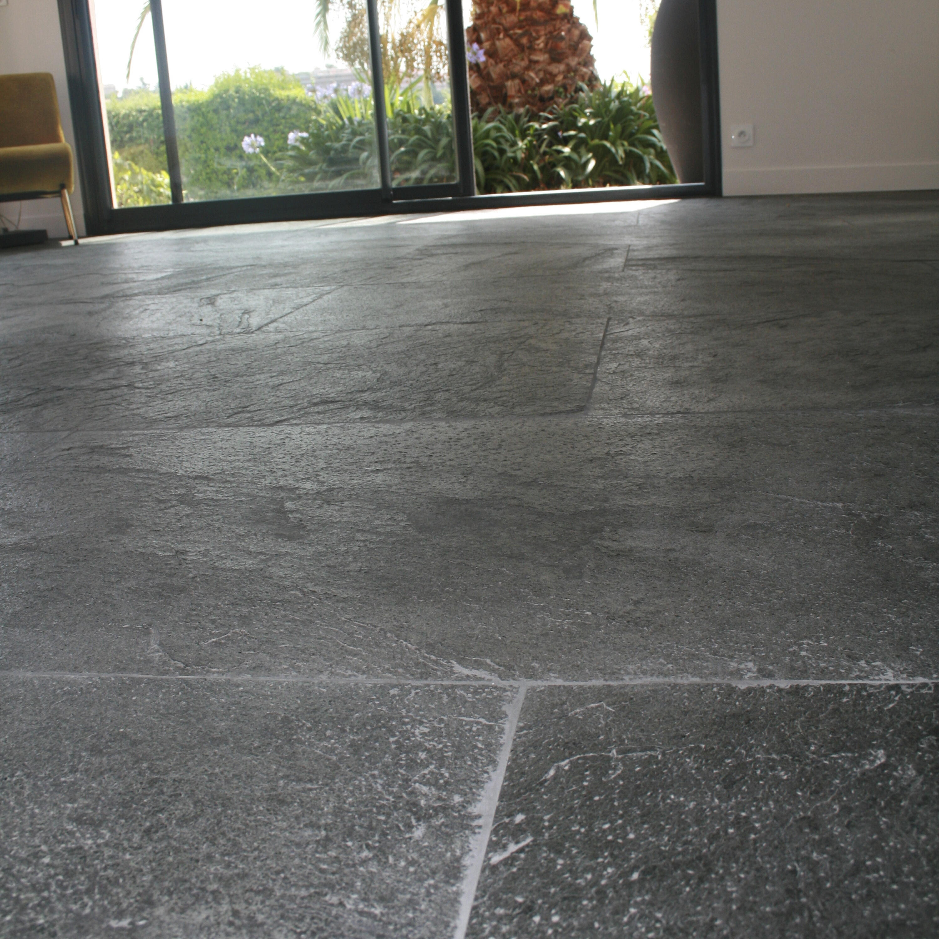 Carrelage sol effet pierre nuances de gris ardoise Milly grey l.40 x L ...