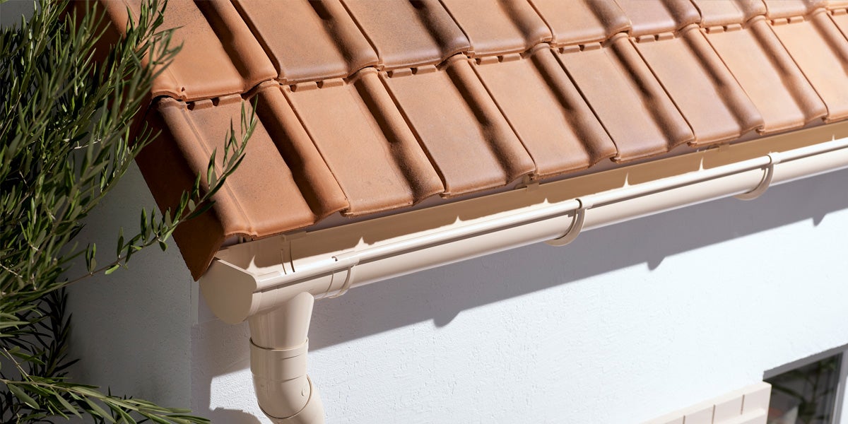 Installare una grondaia | Leroy Merlin