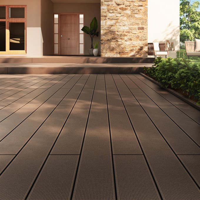 Suelos de PVC para exterior, un plus de funcionalidad | Leroy Merlin