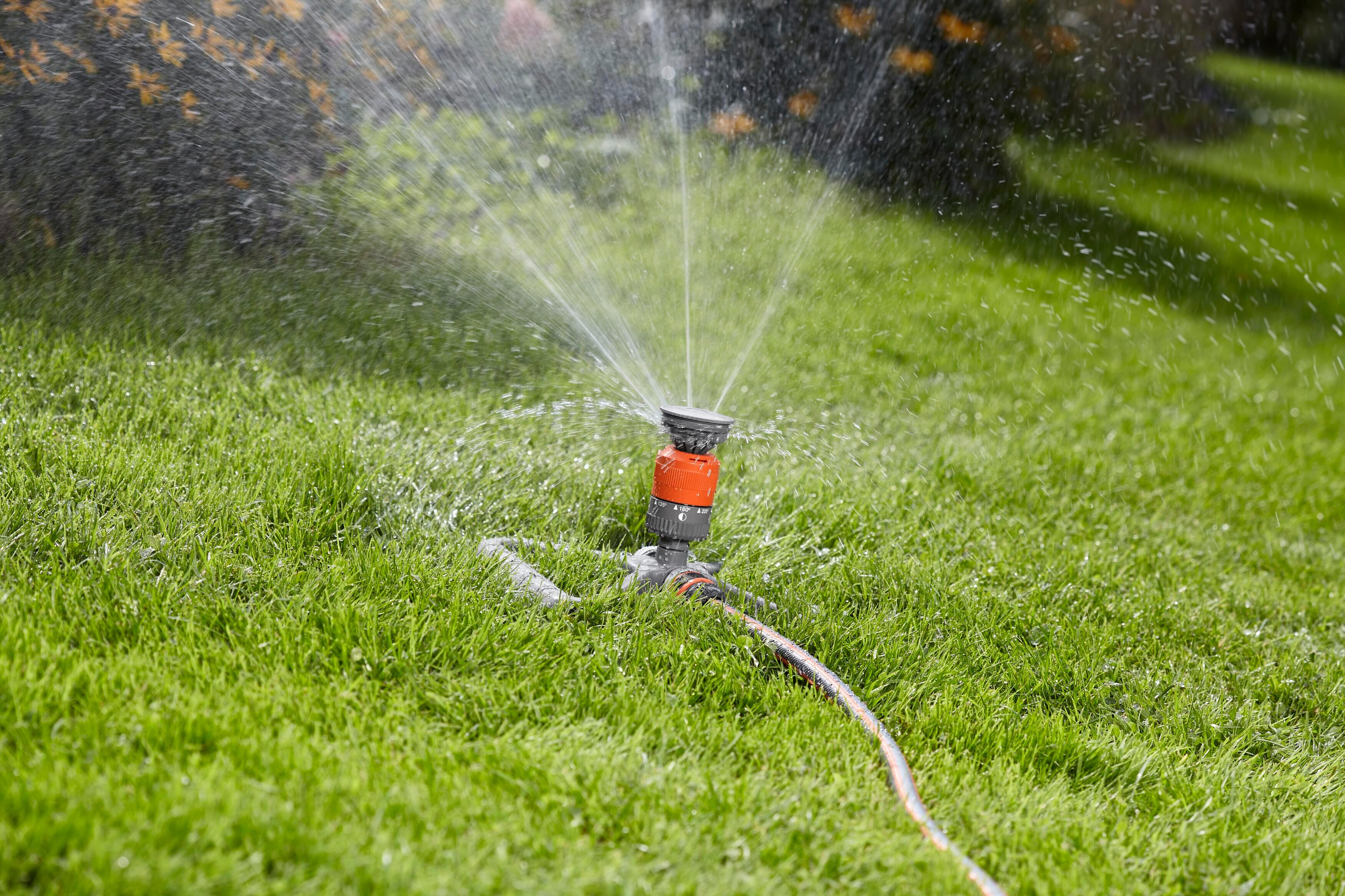 Aspersor circular GARDENA abs para 225 m2 | Leroy Merlin