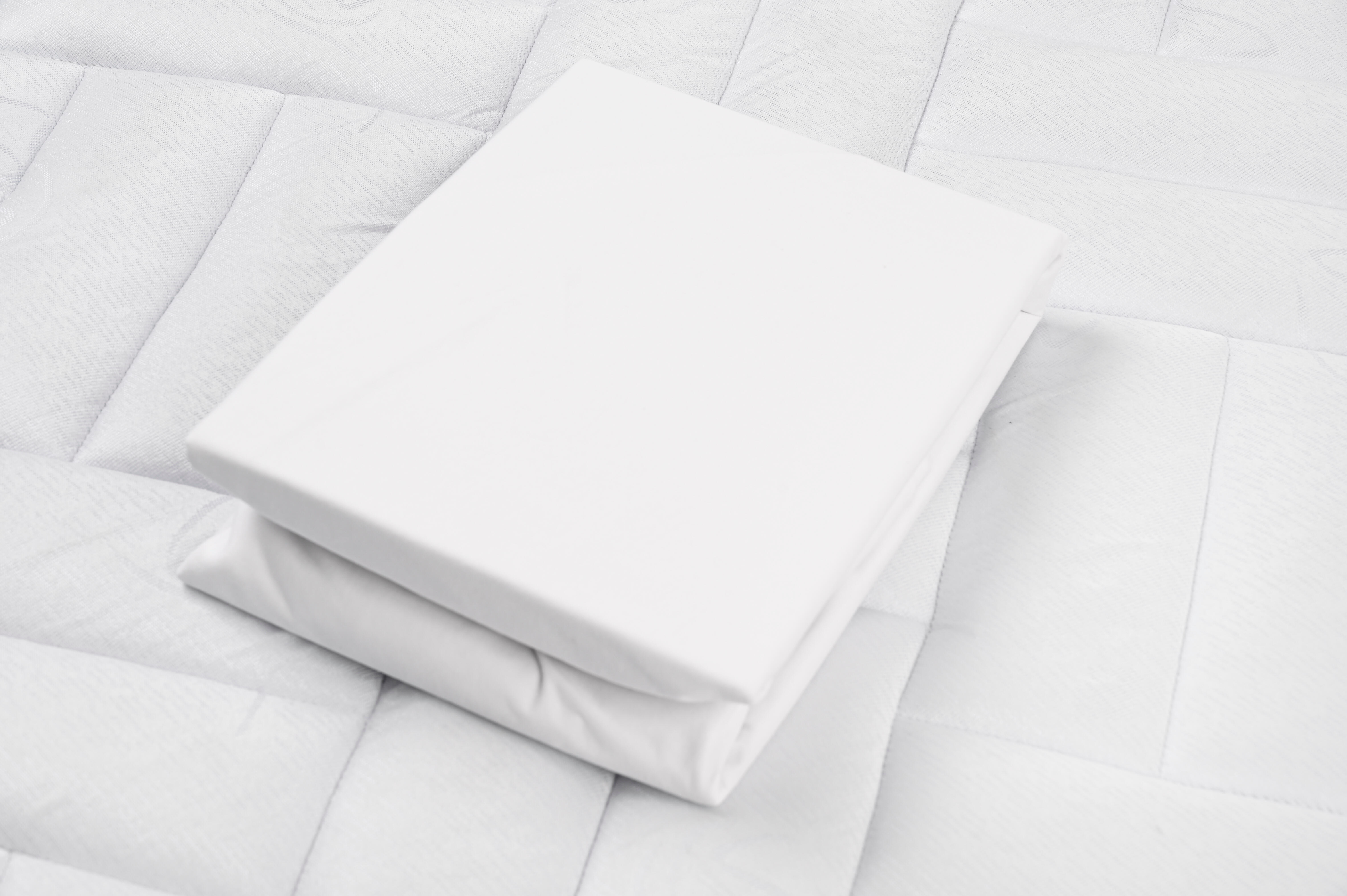 Protector de colchón Liso tela algodón blanco para cama de 150 cm ...