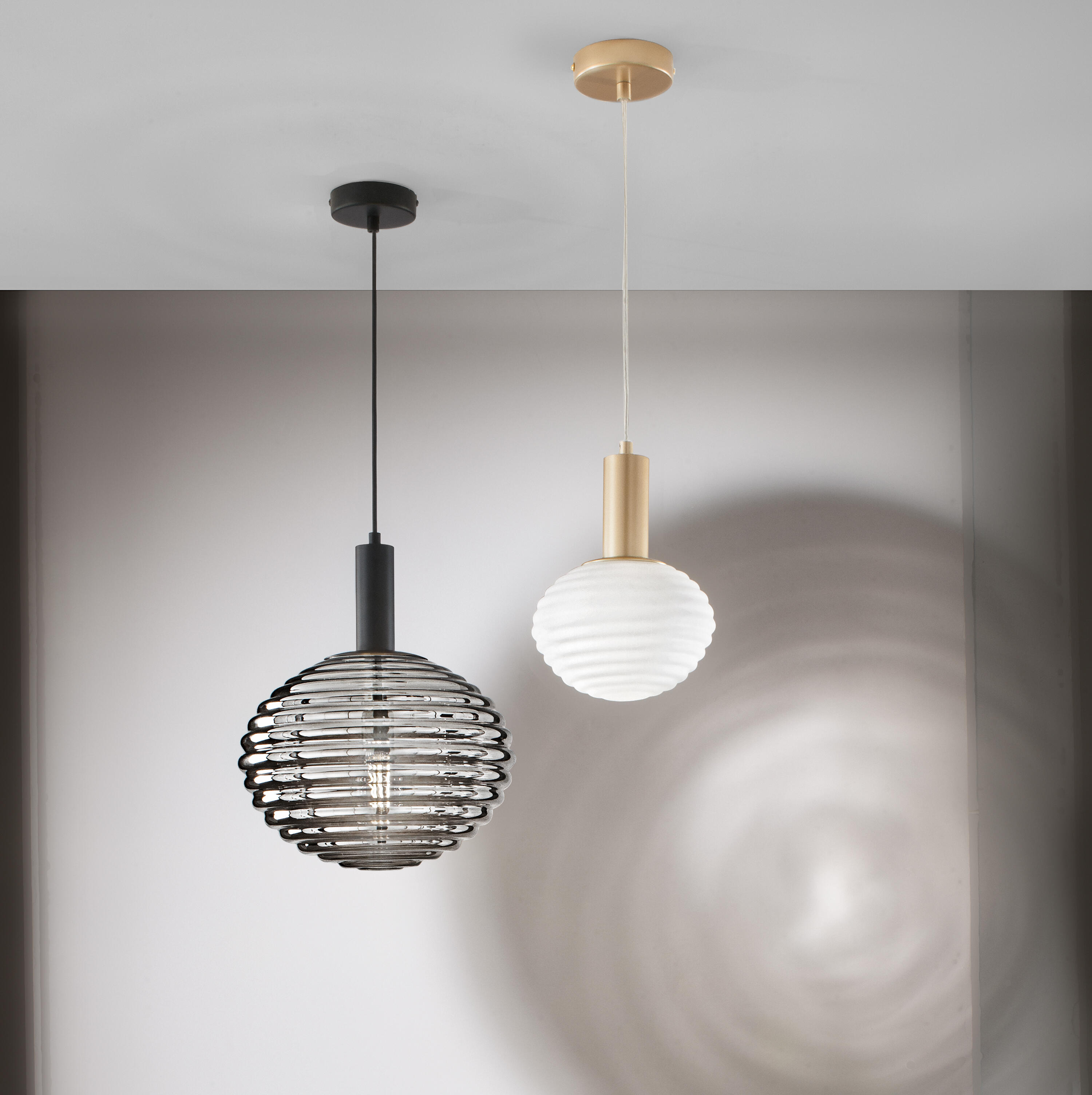 Lampadario Glamour Ripple nero E27 Ø32cm LUCE AMBIENTE DESIGN | Leroy ...