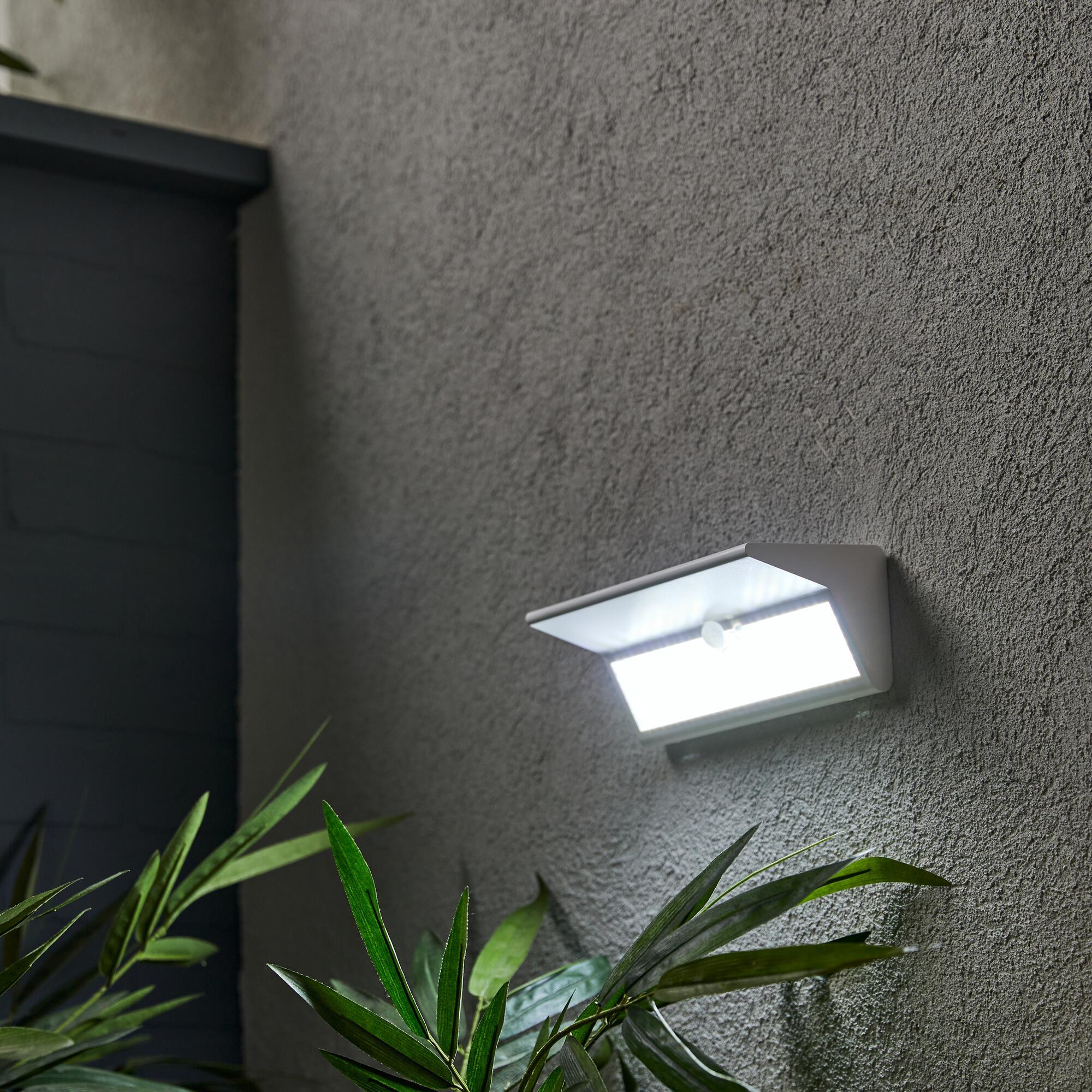 Aplique solar LED Nadio INSPIRE blanco 800lm blanco frío IP65 | Leroy ...