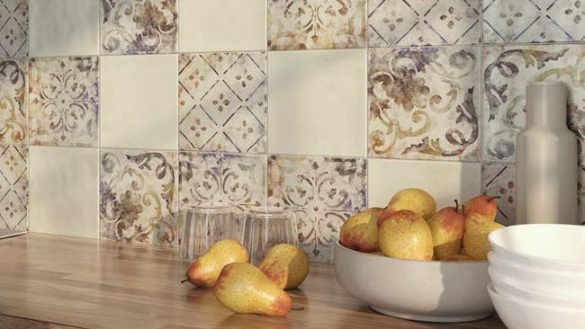 Cómo alicatar paredes con azulejos | Leroy Merlin