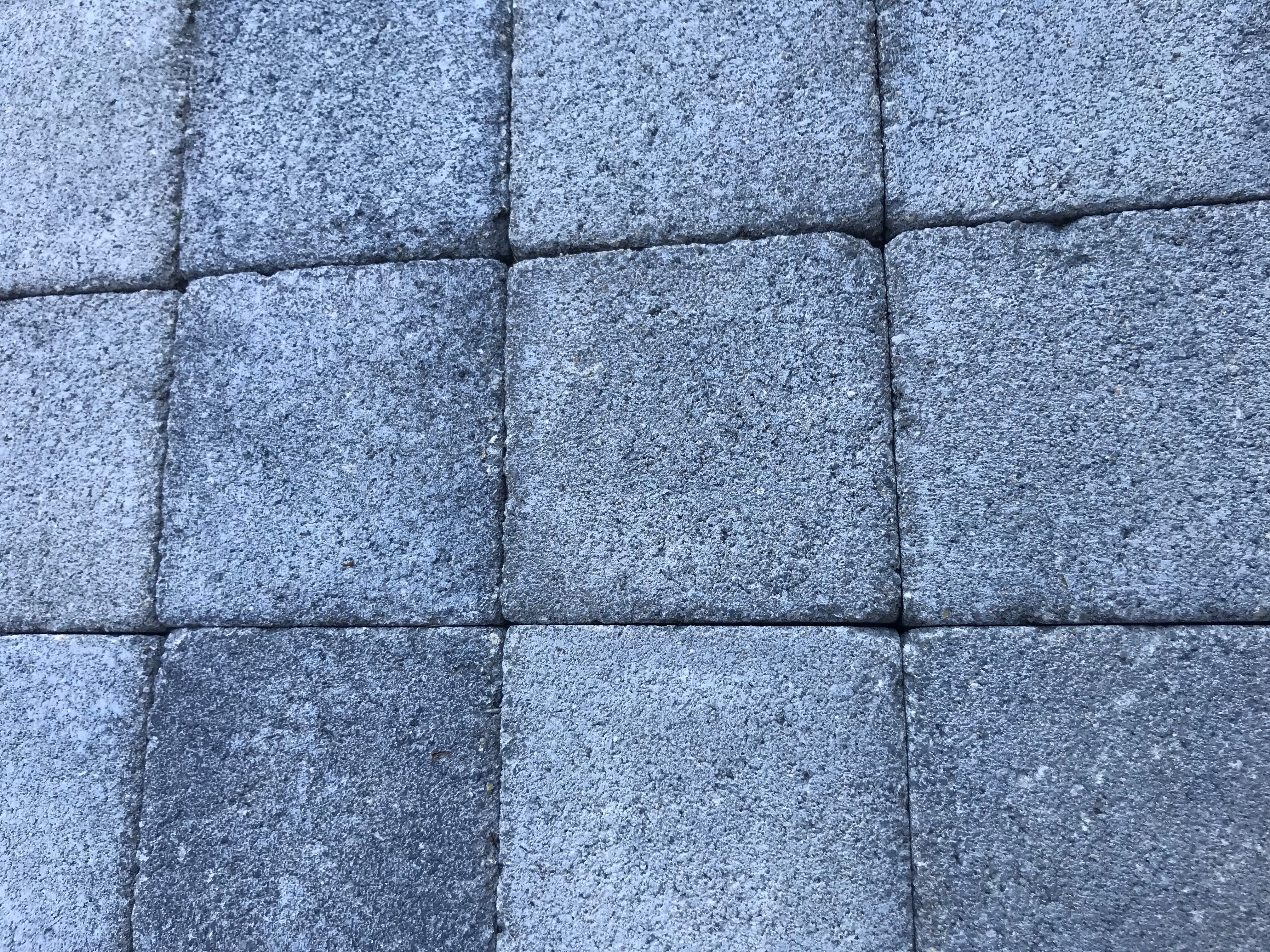 Pavé béton, gris, L.12 cm x l.12 cm x Ep.4 mm | Leroy Merlin