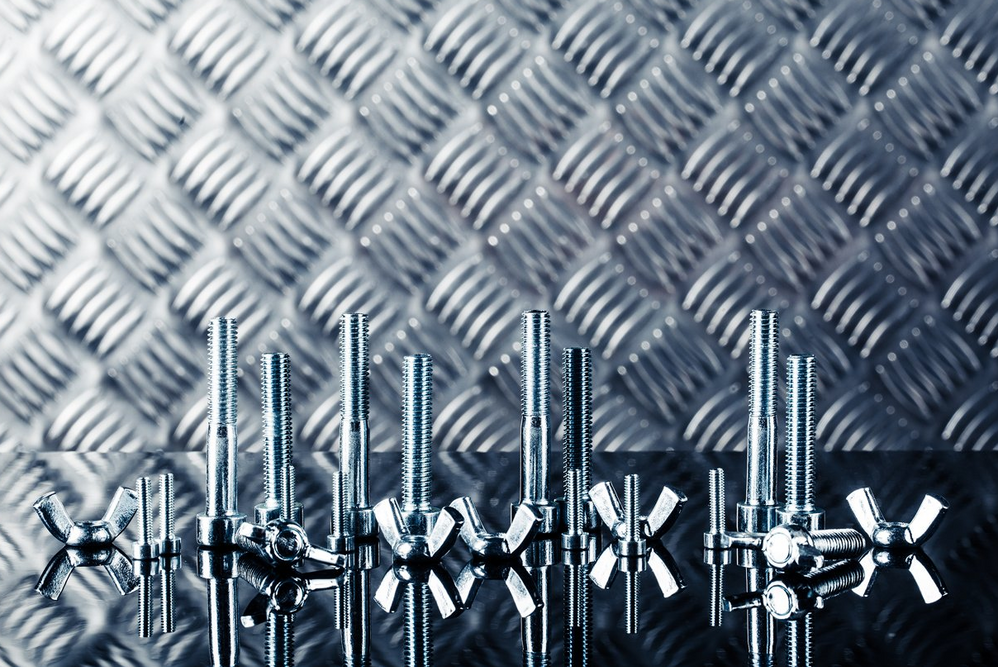 Tipos de tuercas para tus trabajos de brico. ¡Conócelas! | Leroy Merlin