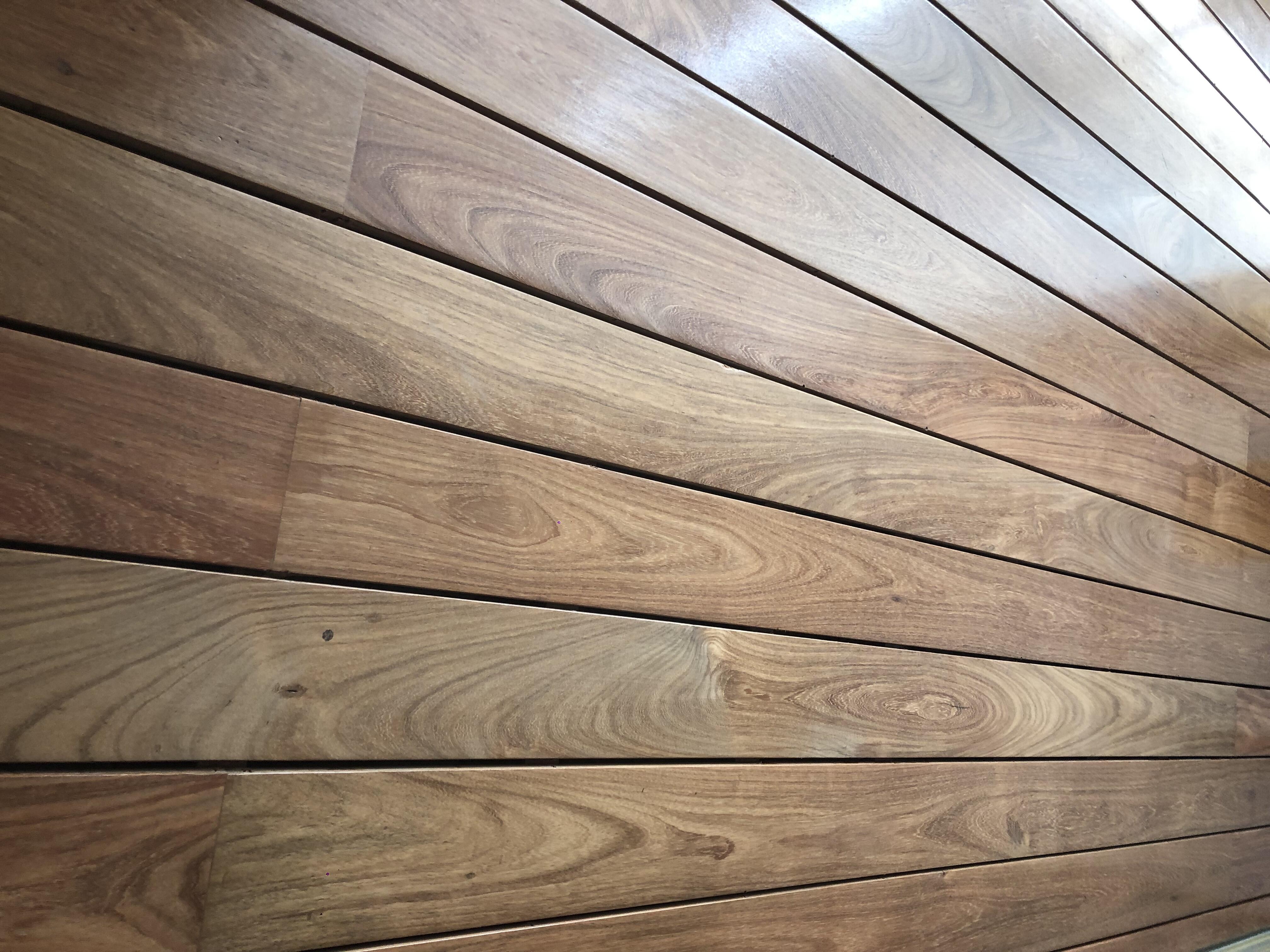 Lama de madera Machiche marrón 14.5x210 cm y 21 mm | Leroy Merlin