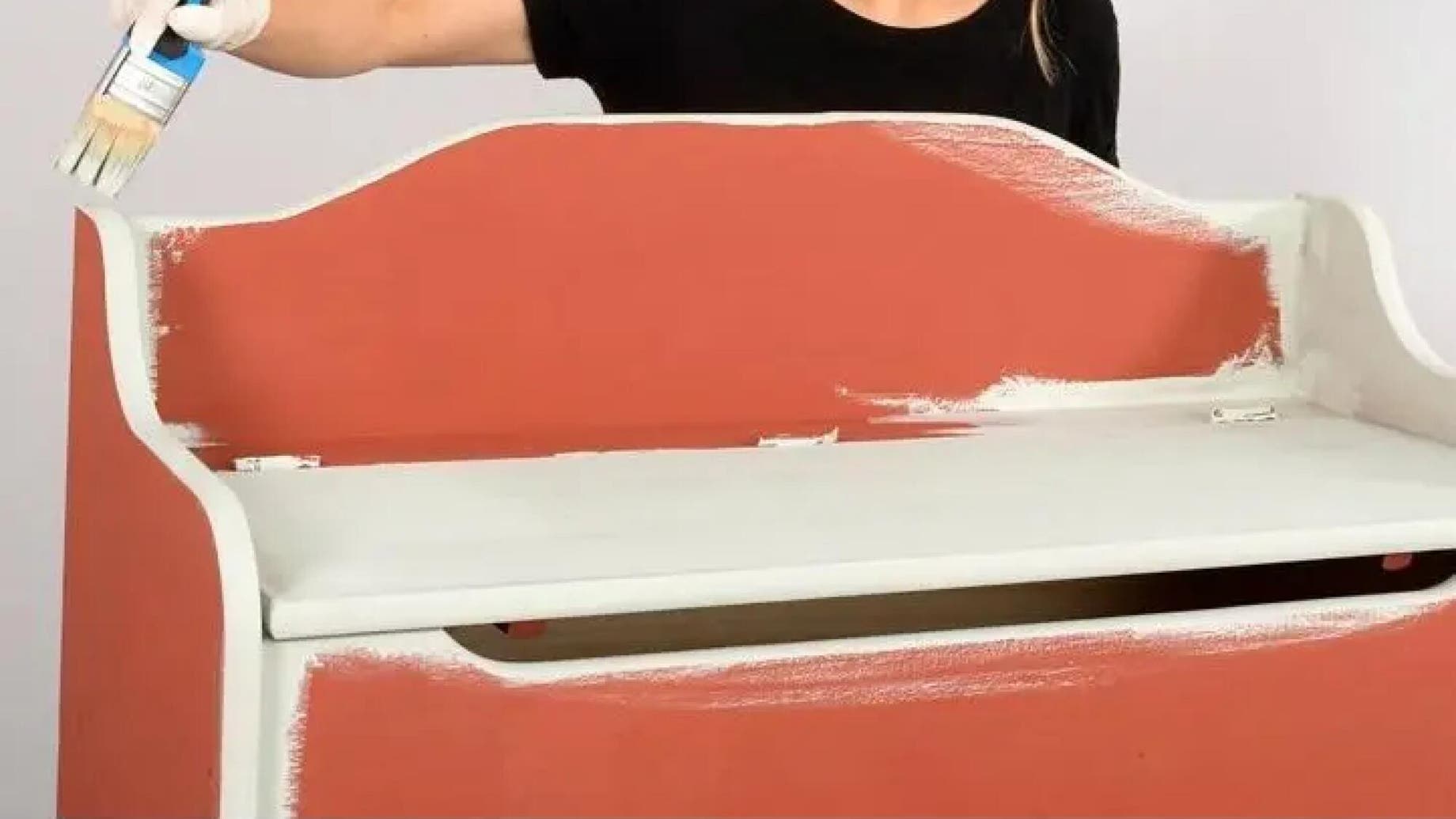 Cómo pintar un mueble de madera | Leroy Merlin