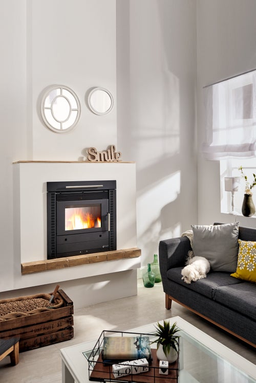 Chimeneas y Hogares: Calor de Hogar y Diseño Eficiente