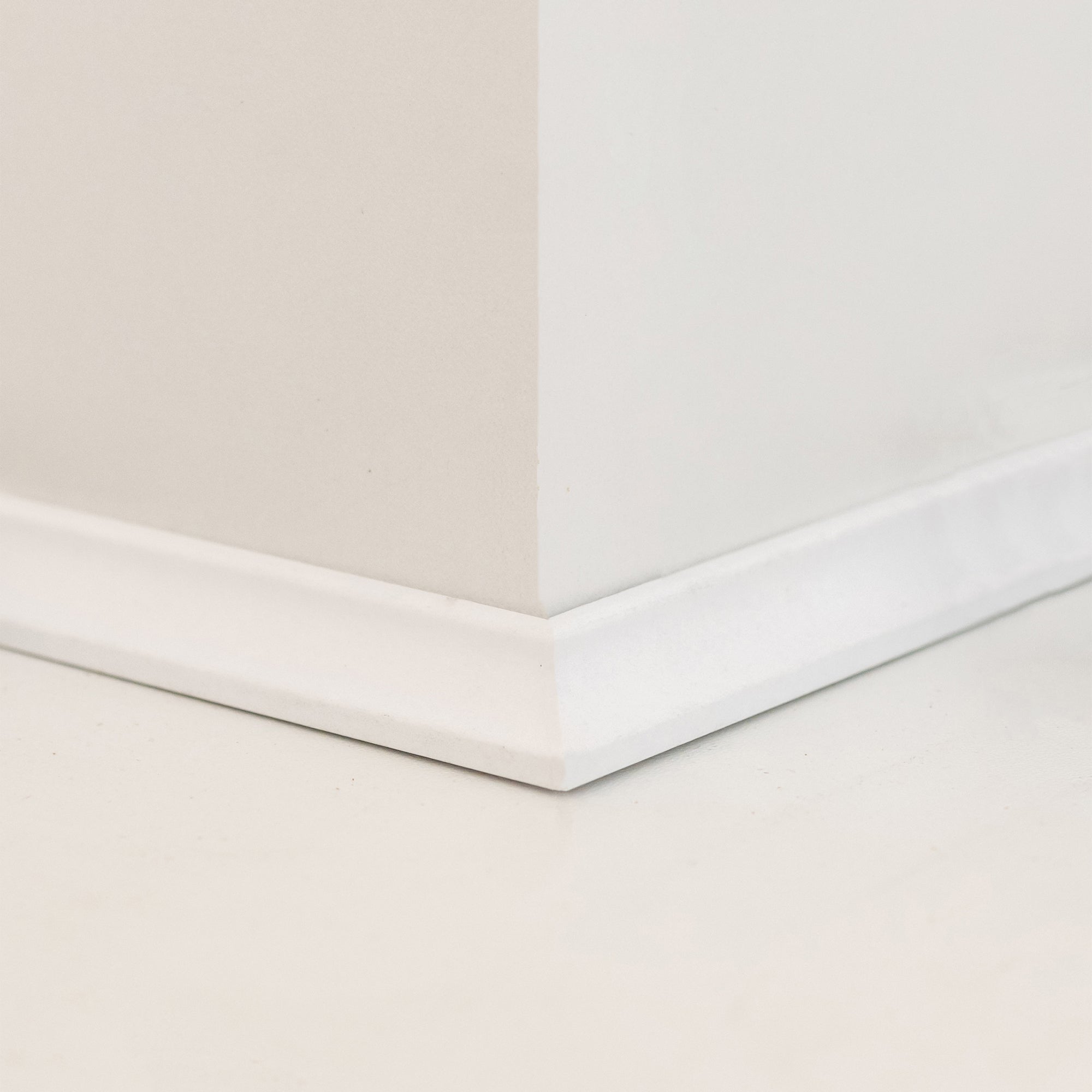 Plinthe mdf, blanc, H. 12, Ep.12 mm FINISHLINE | Leroy Merlin